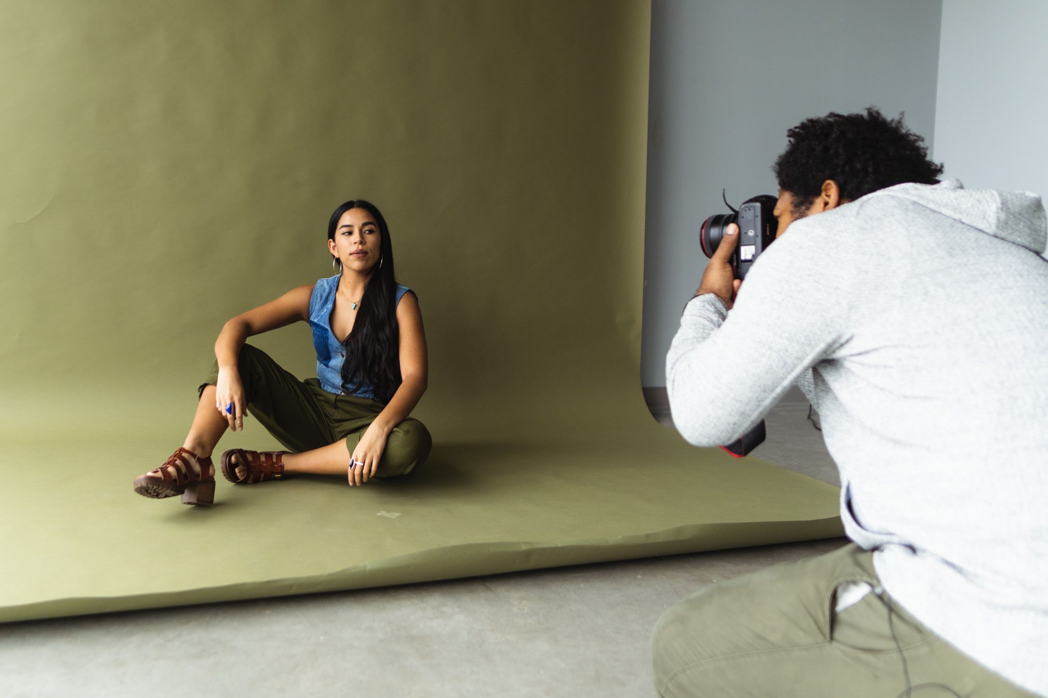 Your Journey Into Studio Photography with Aundre Larrow - Free Segment ...