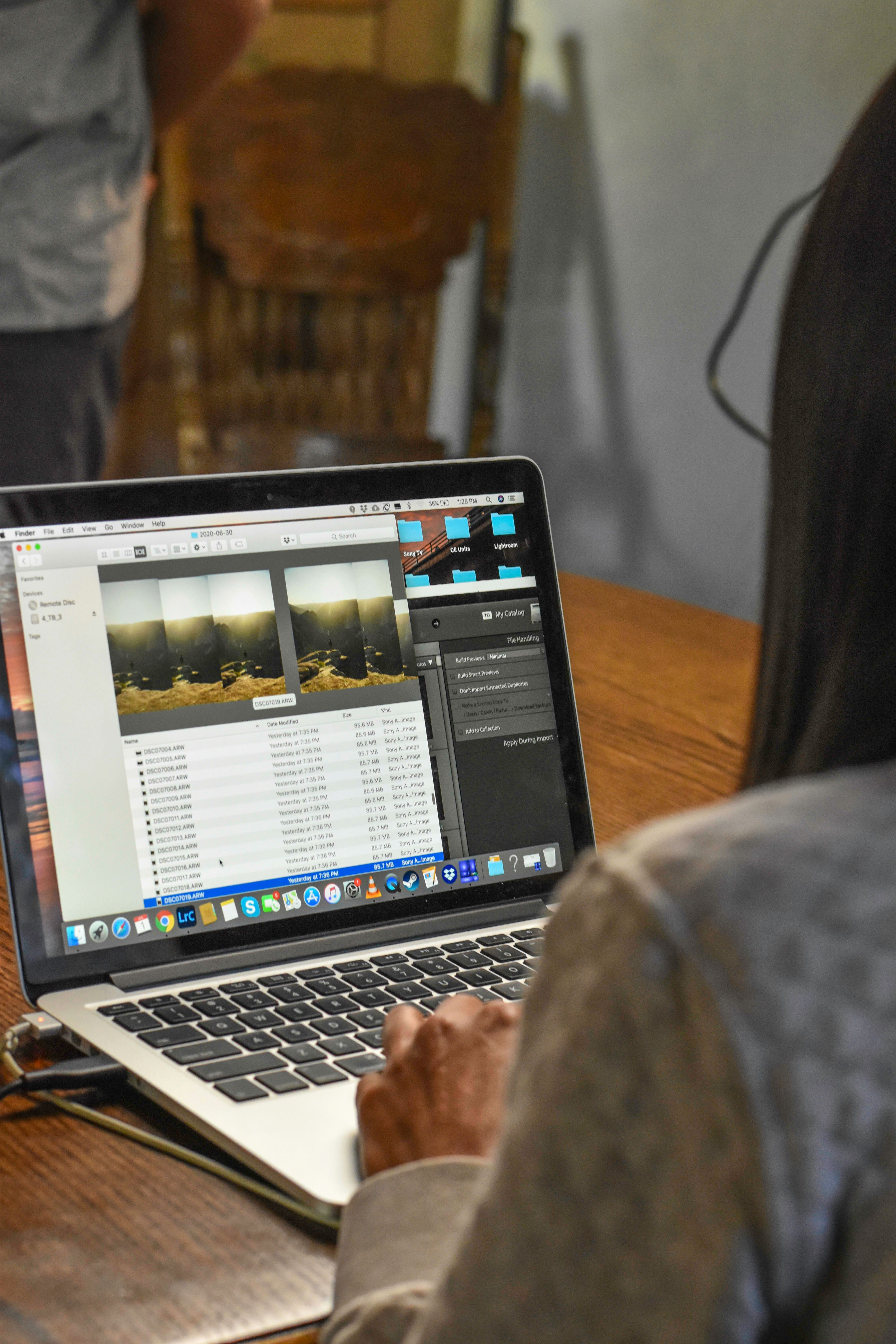 Best Online Photo & Video Editing Courses by Pro Creators | Moment