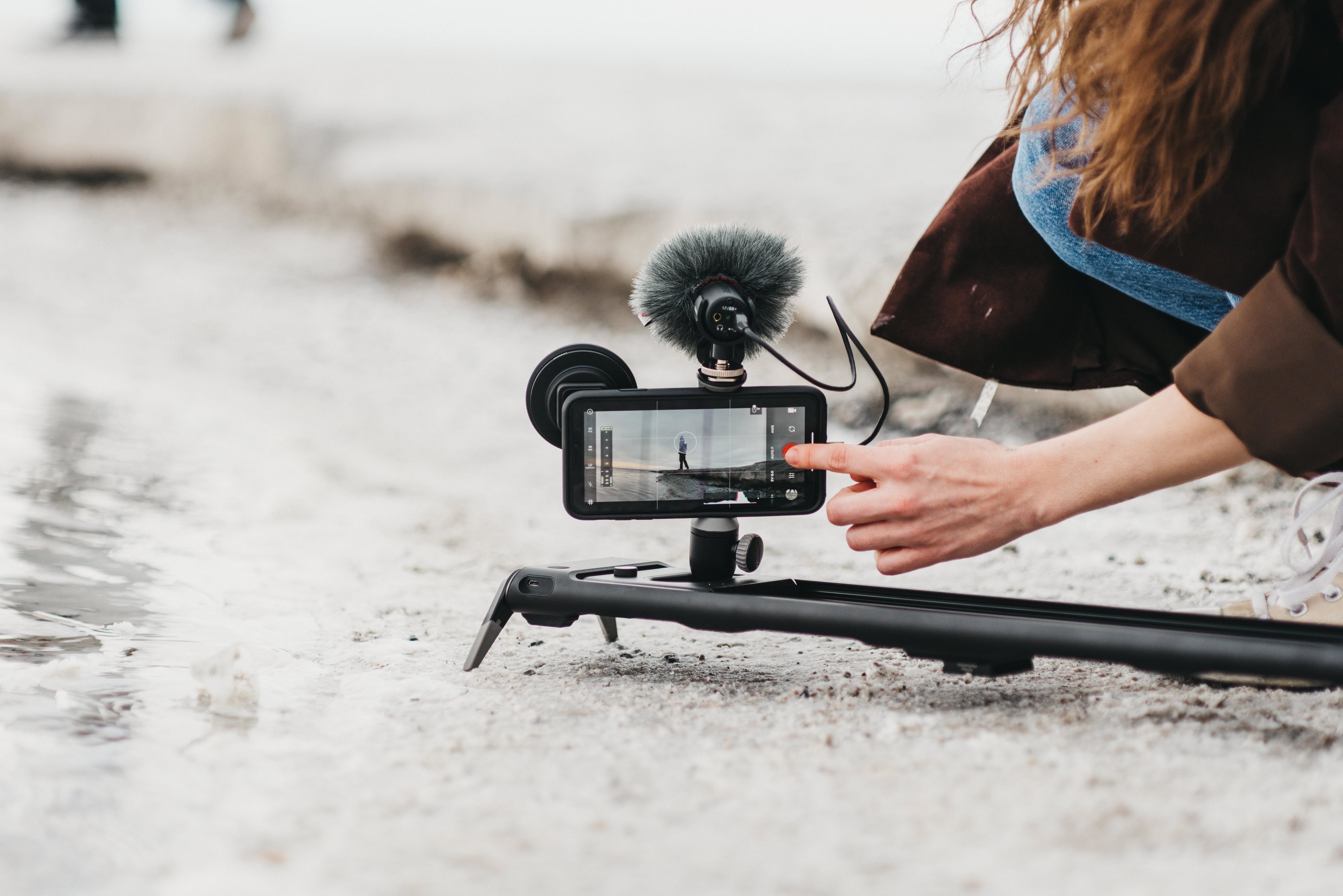 Rhino - Motorized Camera and Smartphone Sliders | Moment