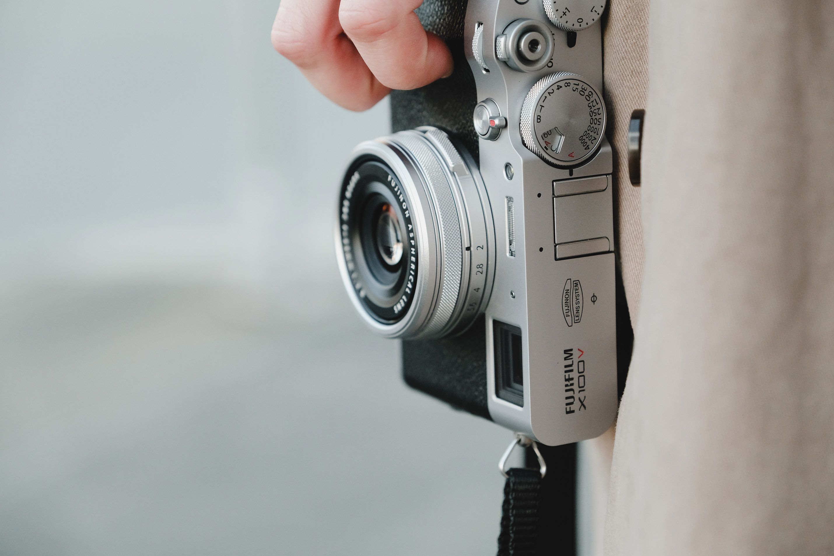 Fujifilm X100V Review: Full Coverage and Hands On Video | Moment