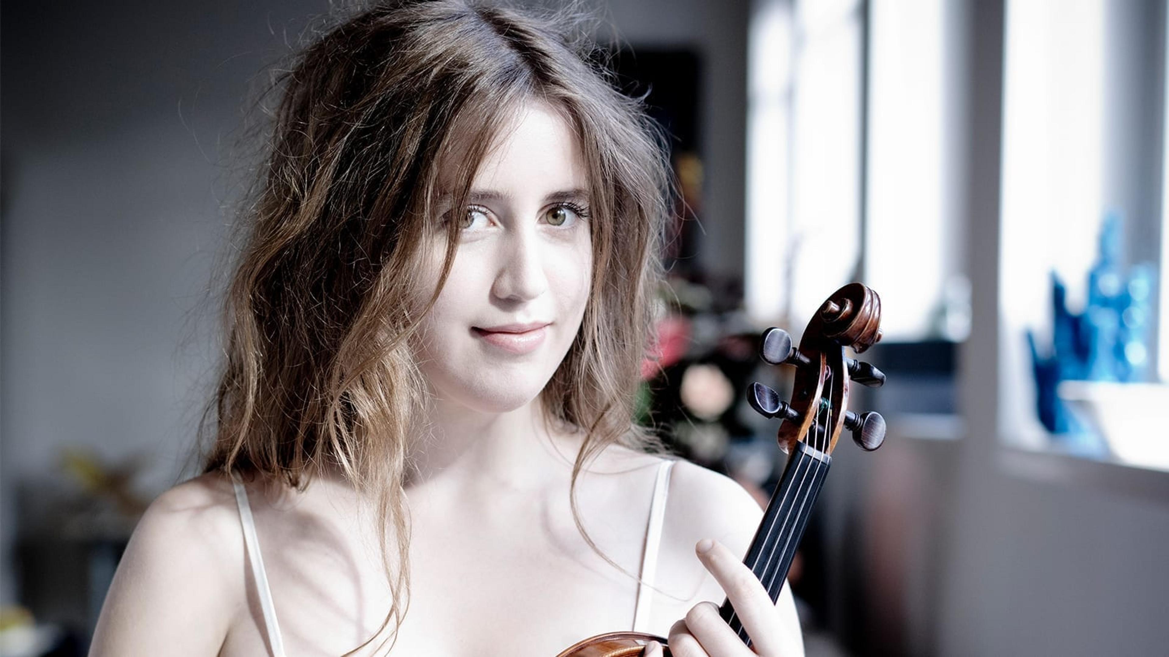 Vilde Frang makes her Berliner Philharmoniker subscription debut ...