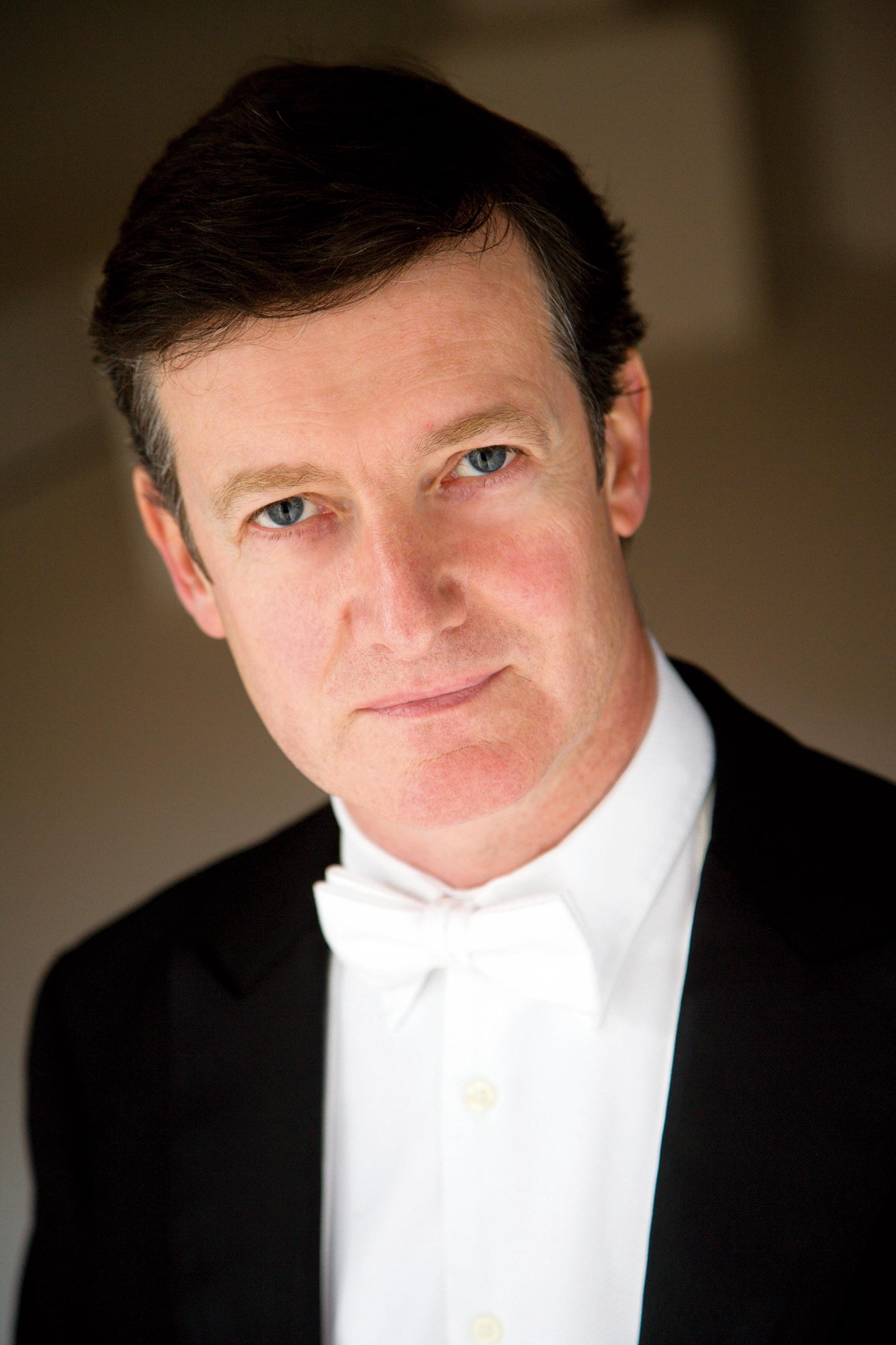 Harry Bicket | Askonas Holt