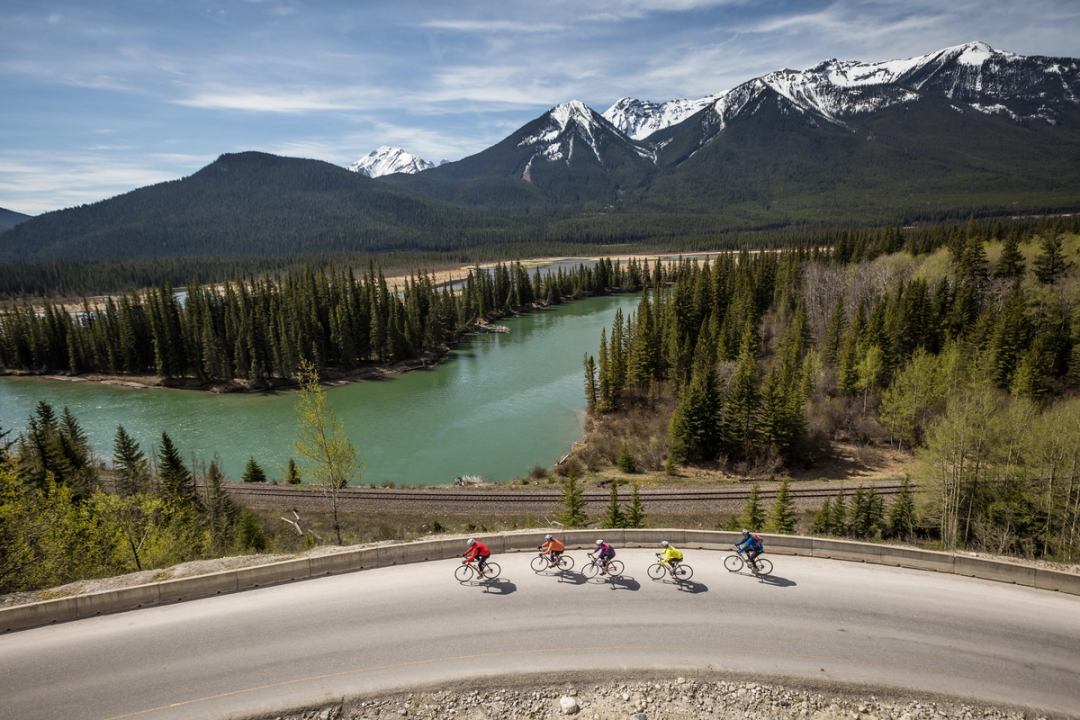 The Five Best Road Cycling Routes in Alberta | Canada's Alberta