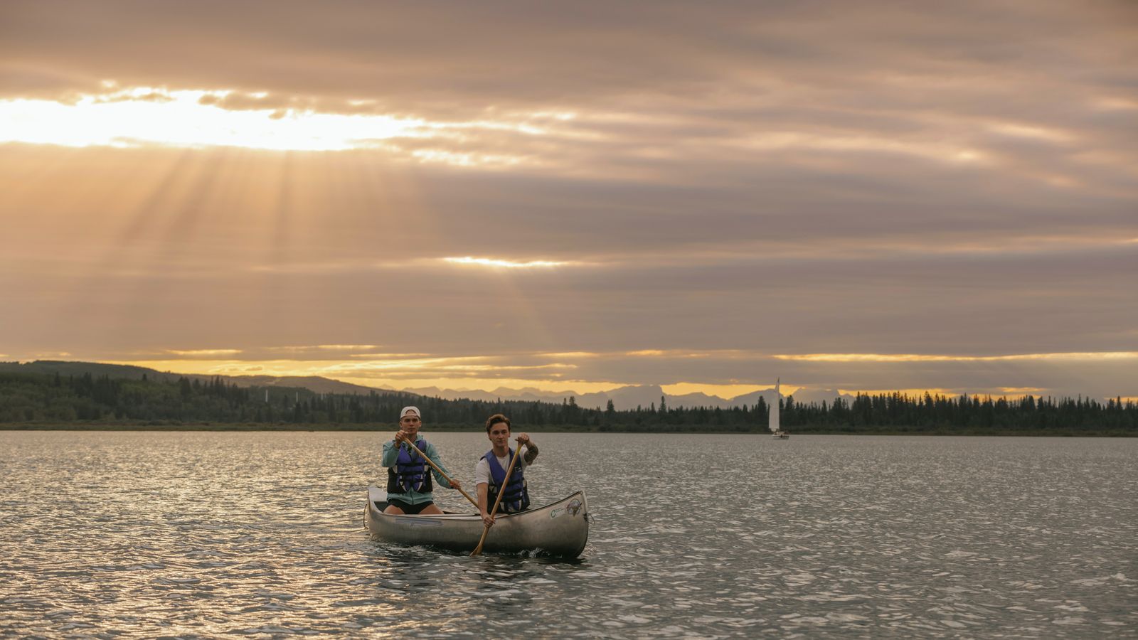 The Best Spots to Canoe, Kayak or Float in Alberta | Canada's Alberta