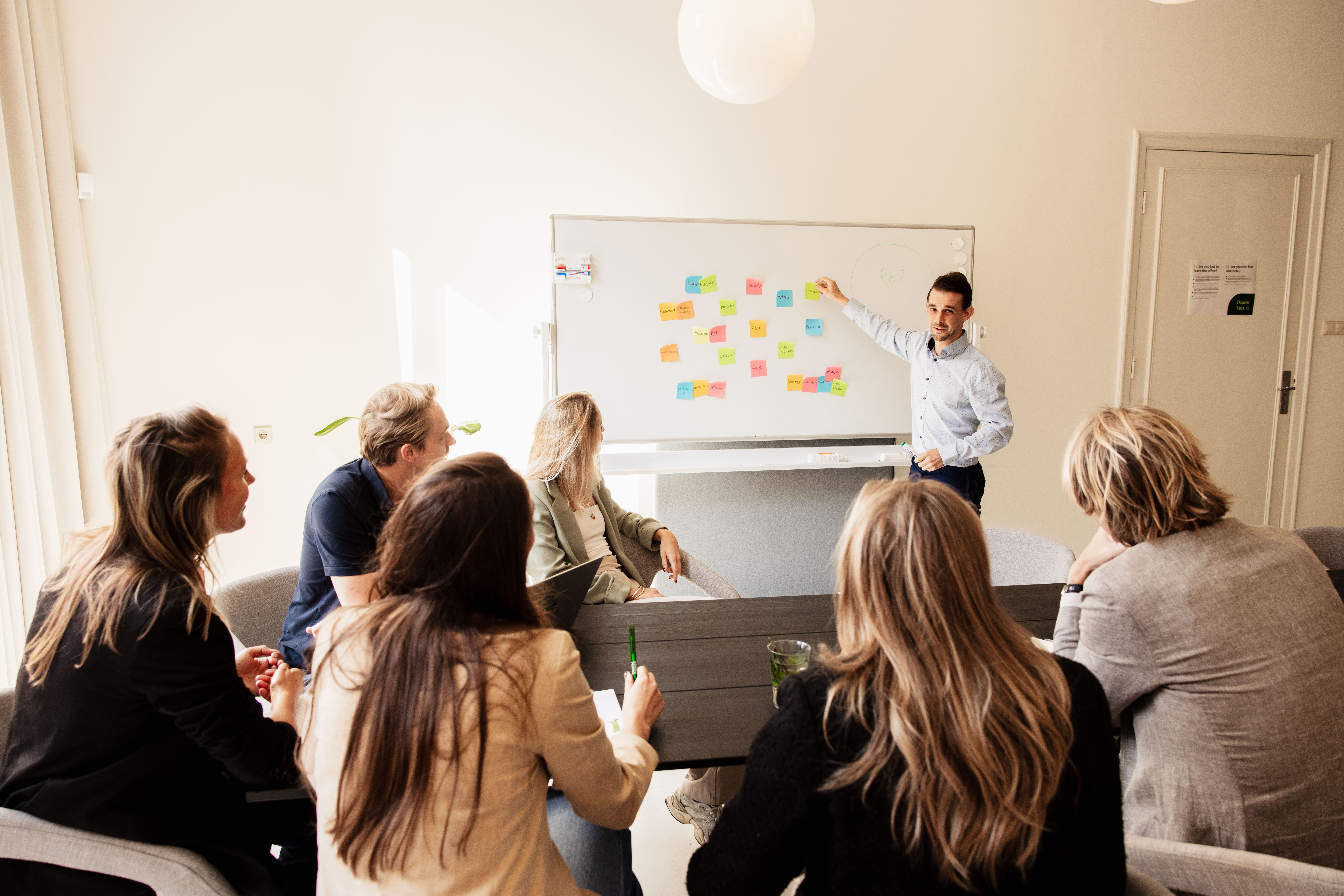 AI-assisted coderen in 2026: van autocomplete naar agentic coderen ...