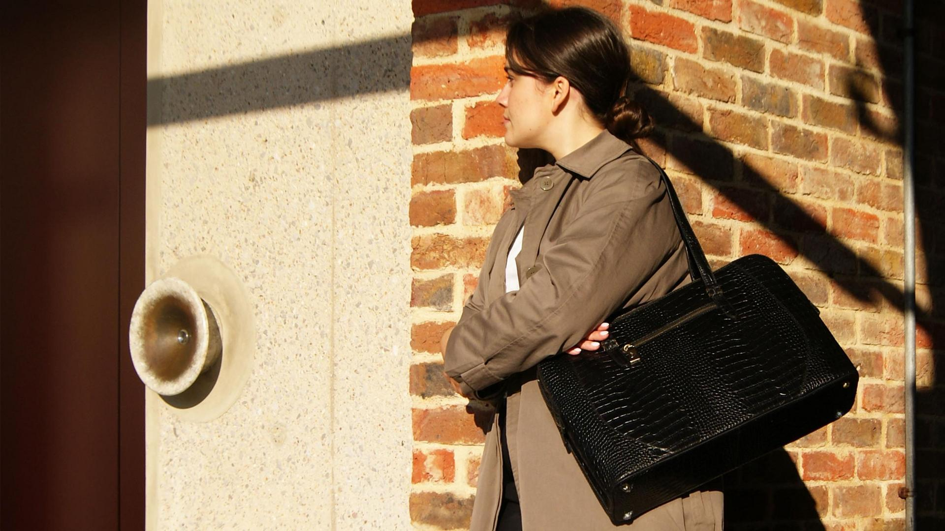 Bag Styling Guide: How to Match Bags with Any Look - Jones Bootmaker