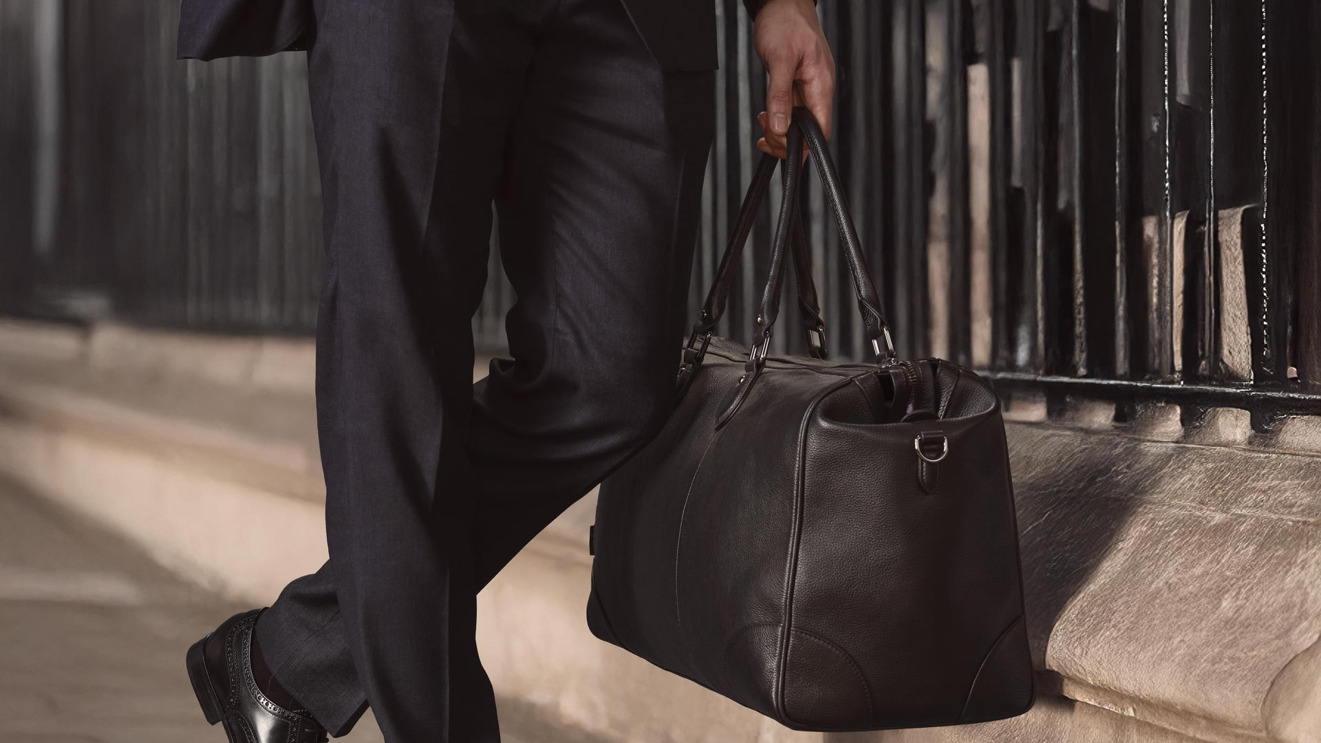 Bag Styling Guide: How to Match Bags with Any Look - Jones Bootmaker