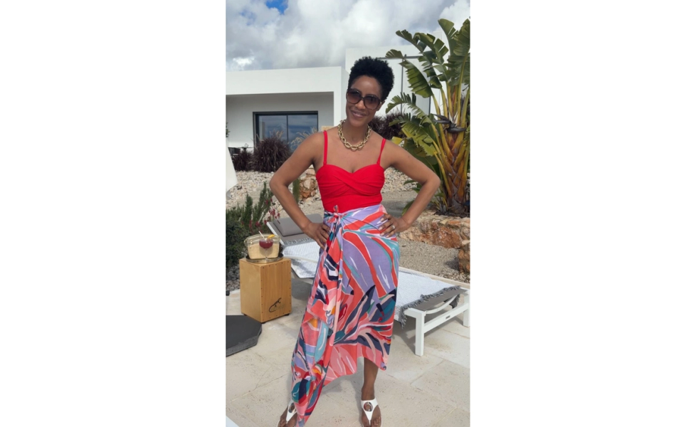4 Chic Ways to Wear a Sarong | Feel-Great Summer Styling Guide