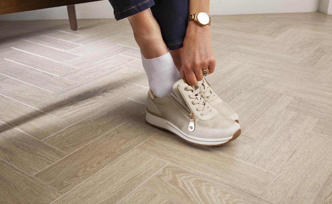 How to Stop Shoes from Squeaking | Pavers Shoes