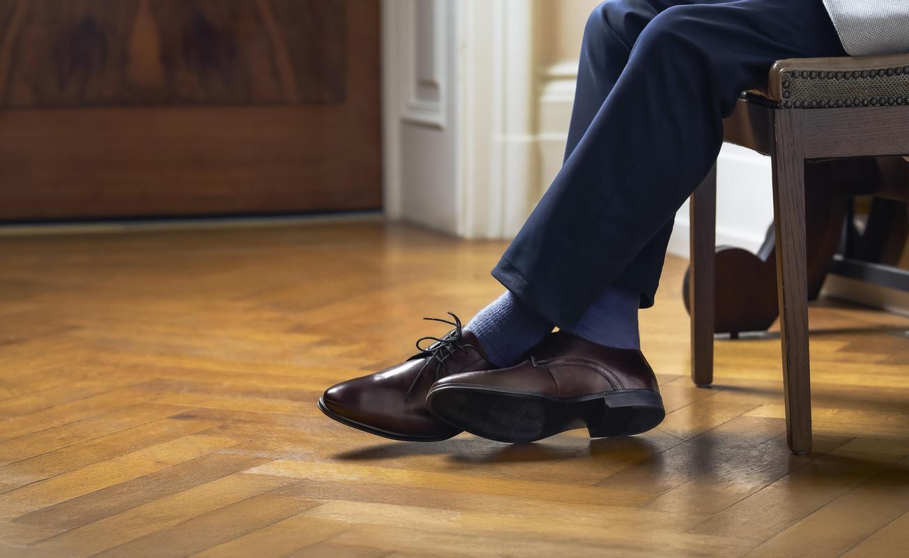 How to Stop Shoes from Squeaking | Pavers Shoes