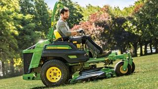 John Deere Z735M | Hutson Inc