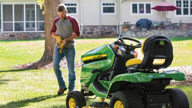 John Deere X350, 42-in. Deck | Hutson Inc