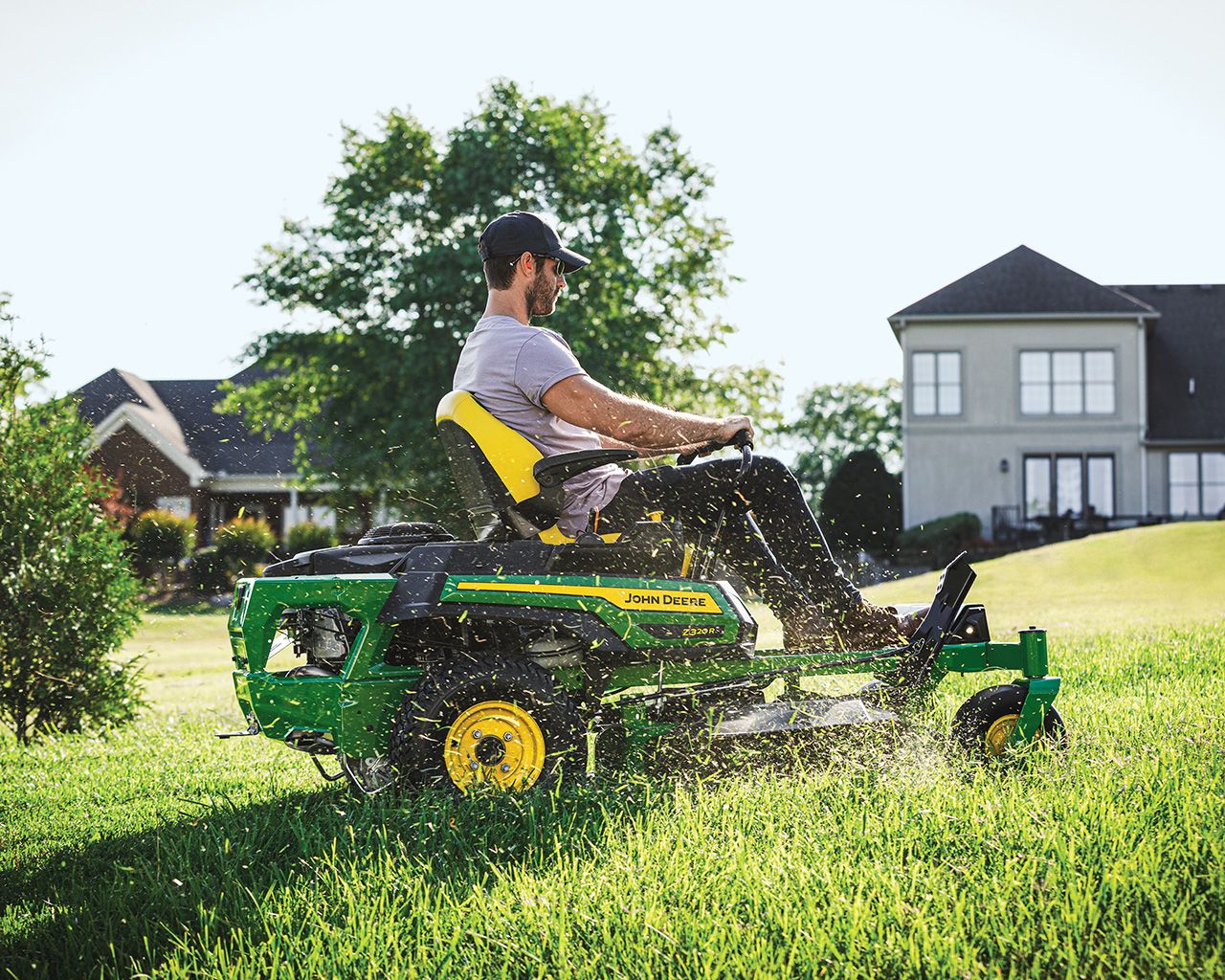 John Deere Z320R | Hutson Inc