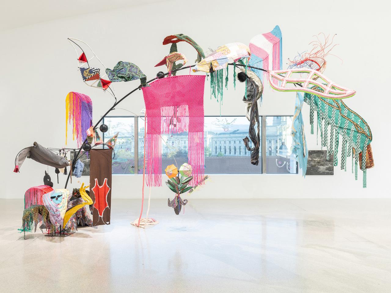 “mixed up with others” at mumok | Spike Art Magazine