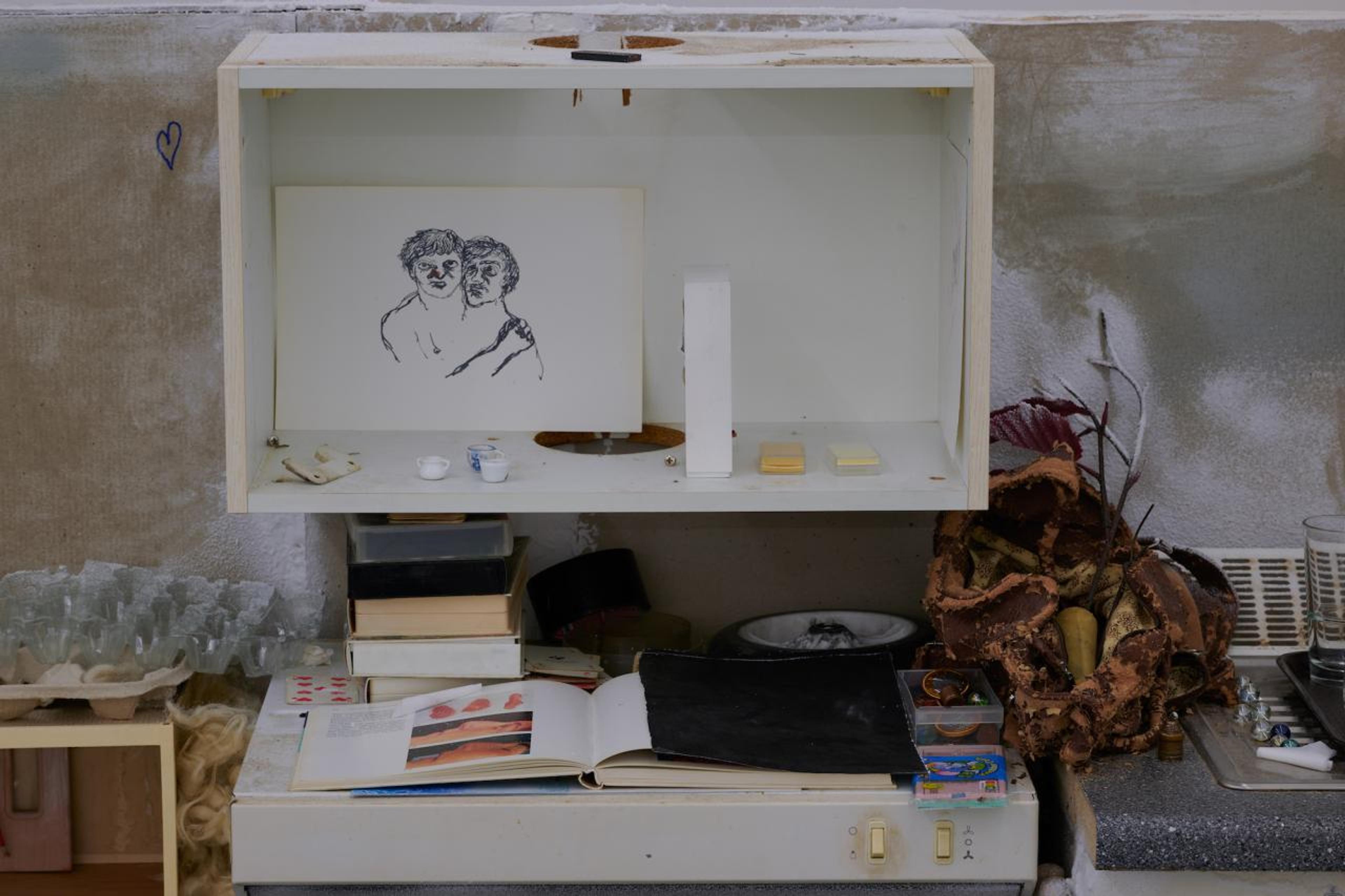 Tolia Astakhishvili at Bonner Kunstverein | Spike Art Magazine