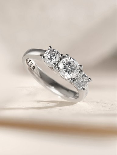 Sterns Wedding & Engagement Rings - Find Your Forever Piece | Sterns