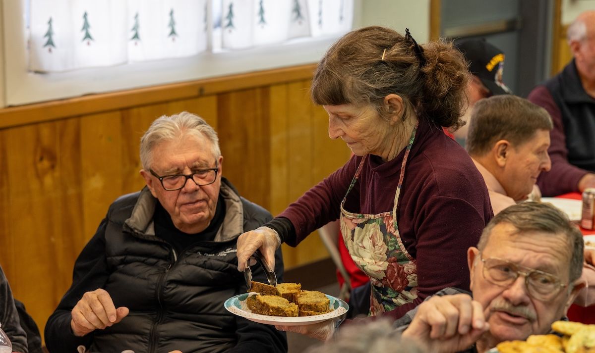 Senior Lunch has Strong 2023 | The Mountain Messenger