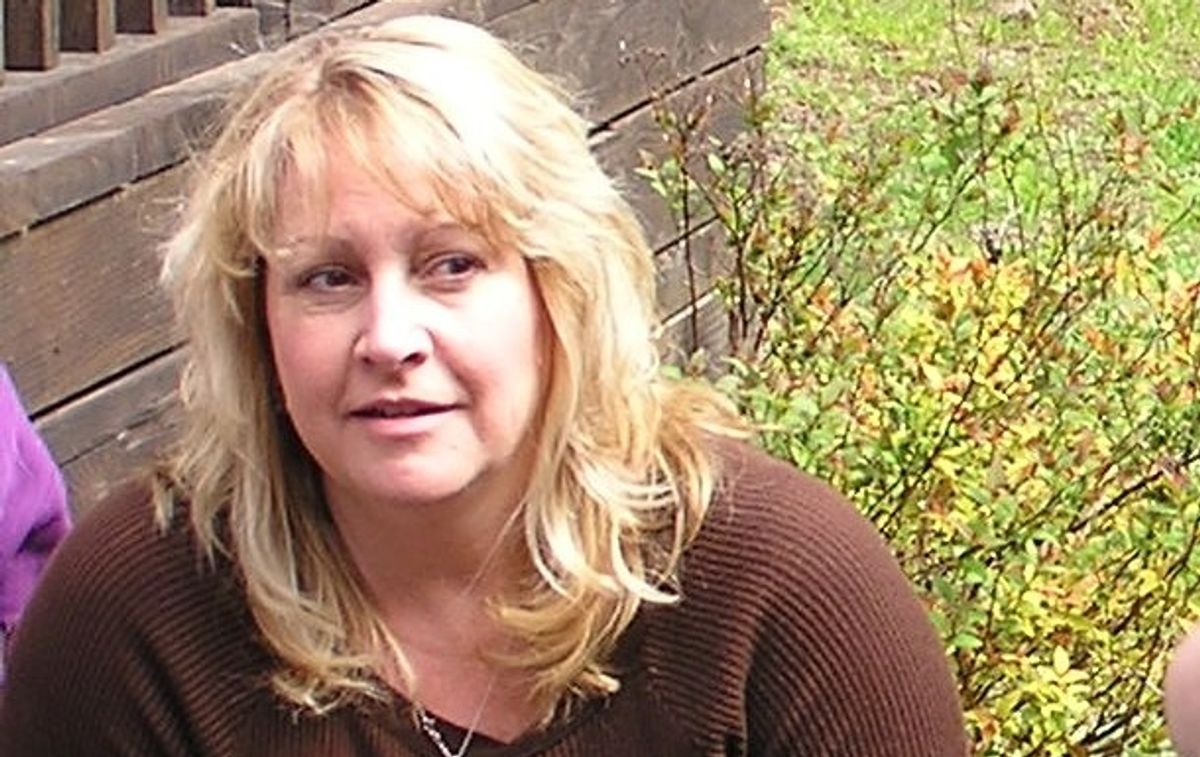 Paula Hester (Ostrom)