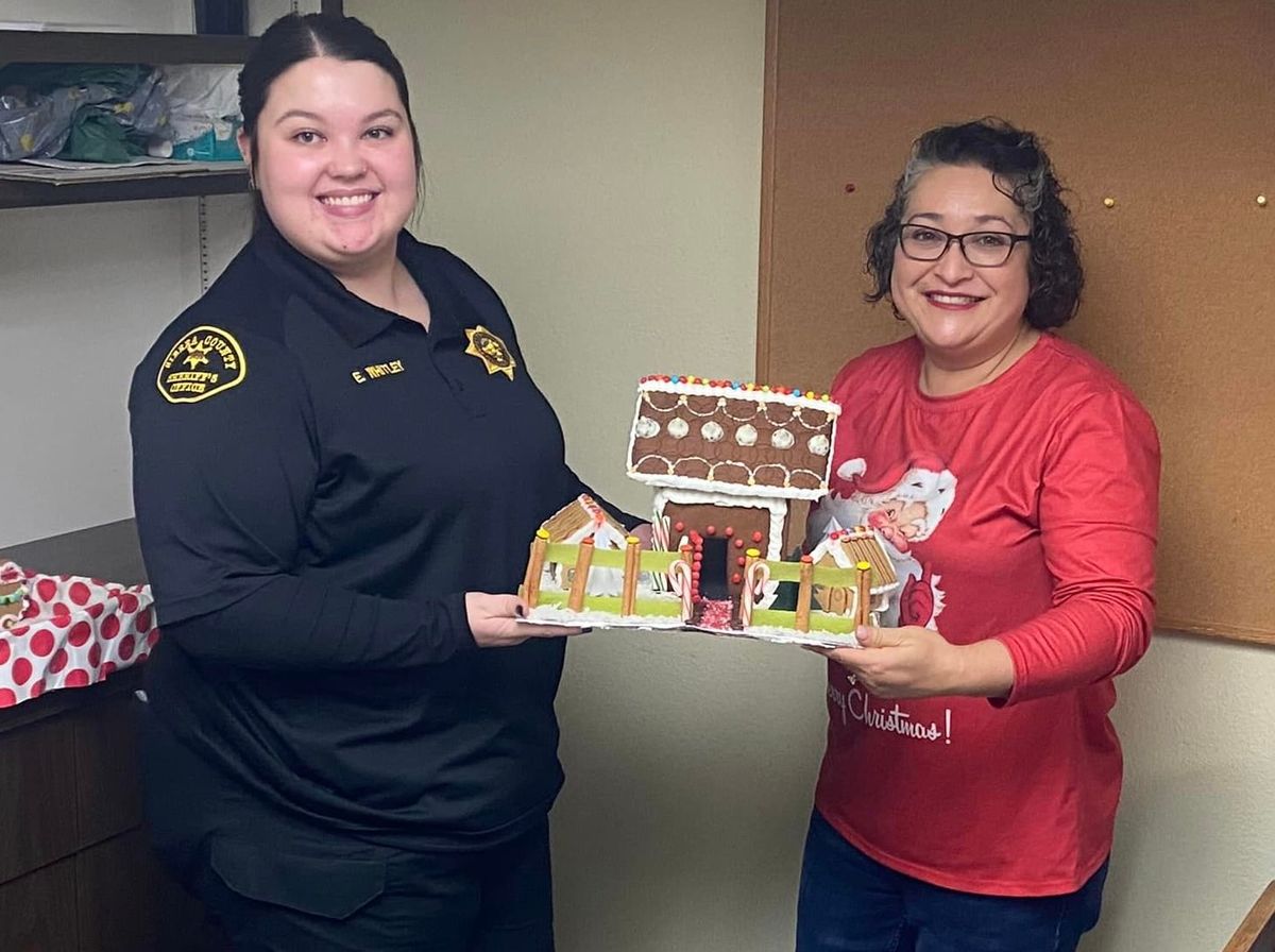 Sheriff’s Office Hosts Gingerbread Competition