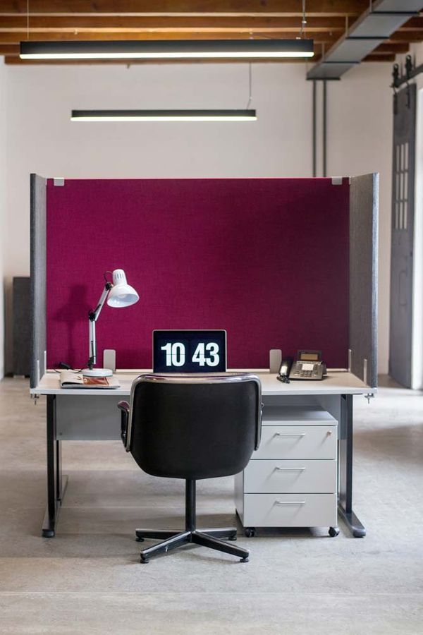 PF-Tischabtrennung TEX | Pernikl GmbH - Akustik u. Schallschutztechnik