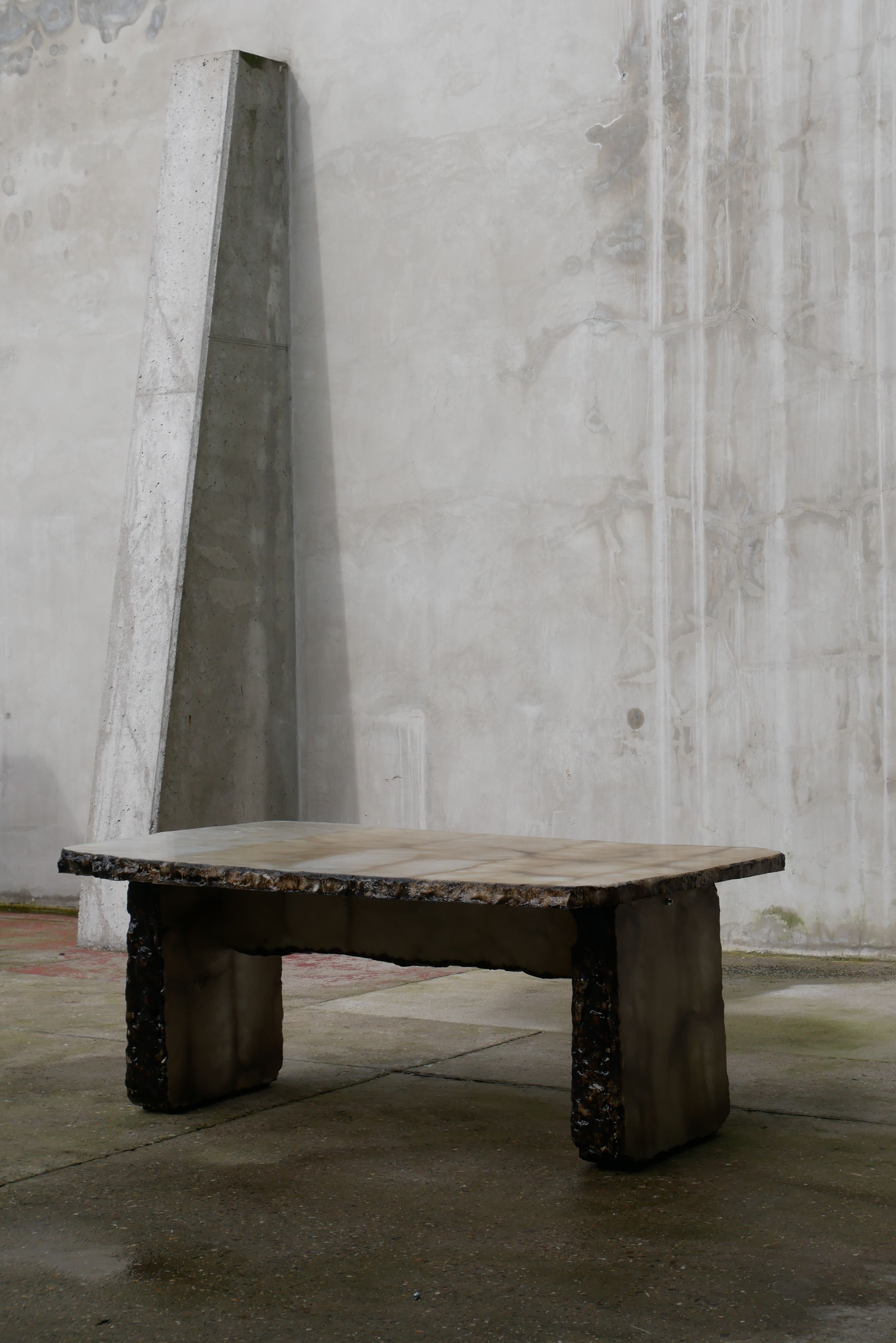 Pyrofoam desk | Nicolas Zanoni