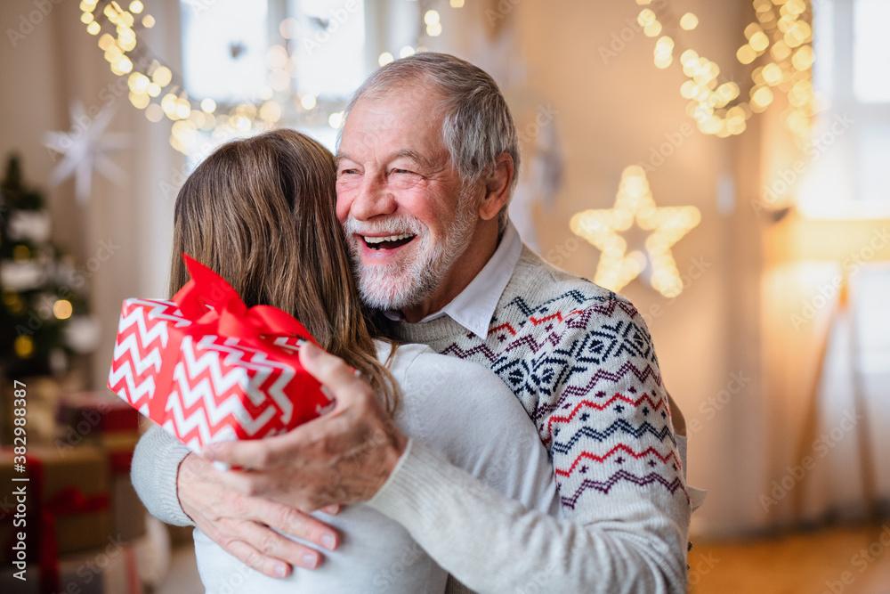 Setting up the right holiday returns policy