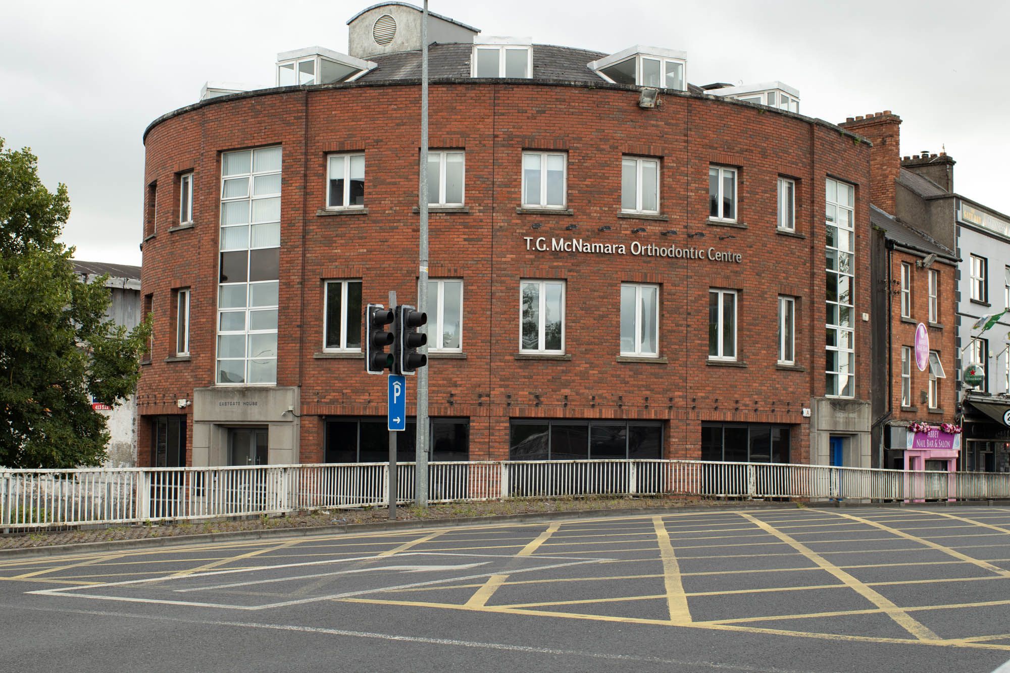 Glucksman Library - Never Look Back