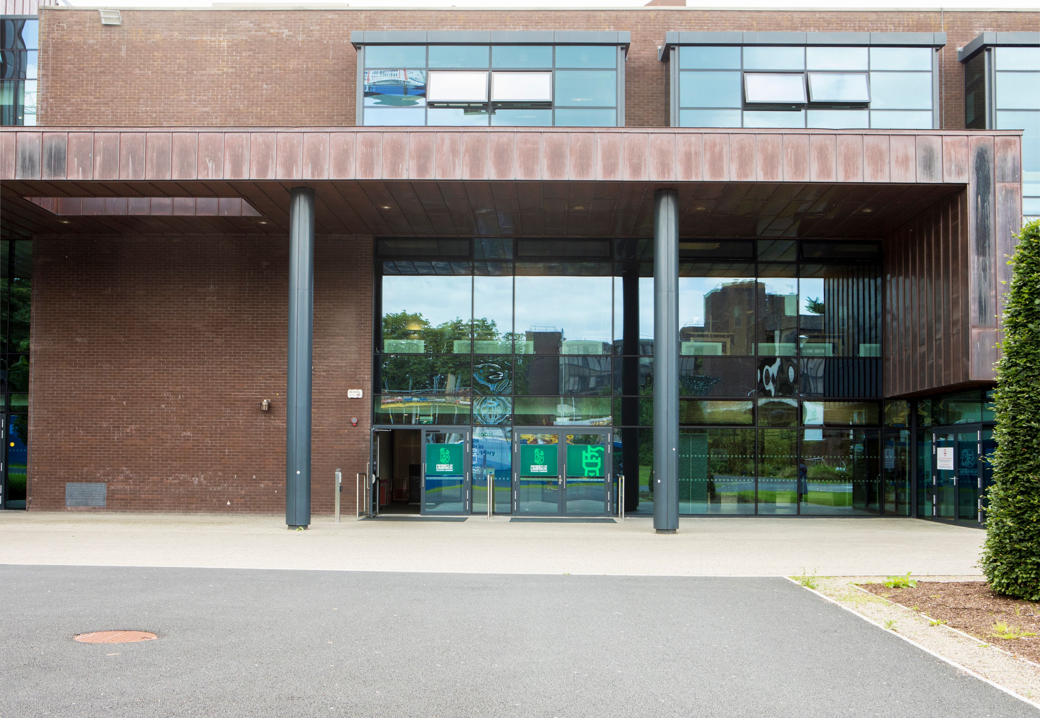 Glucksman Library - Never Look Back