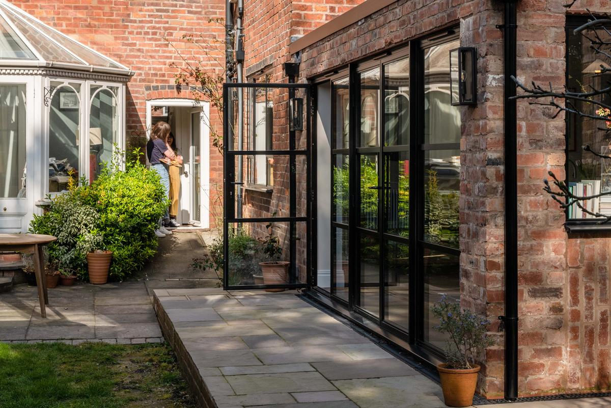 The Beagle House | Intervention Architecture