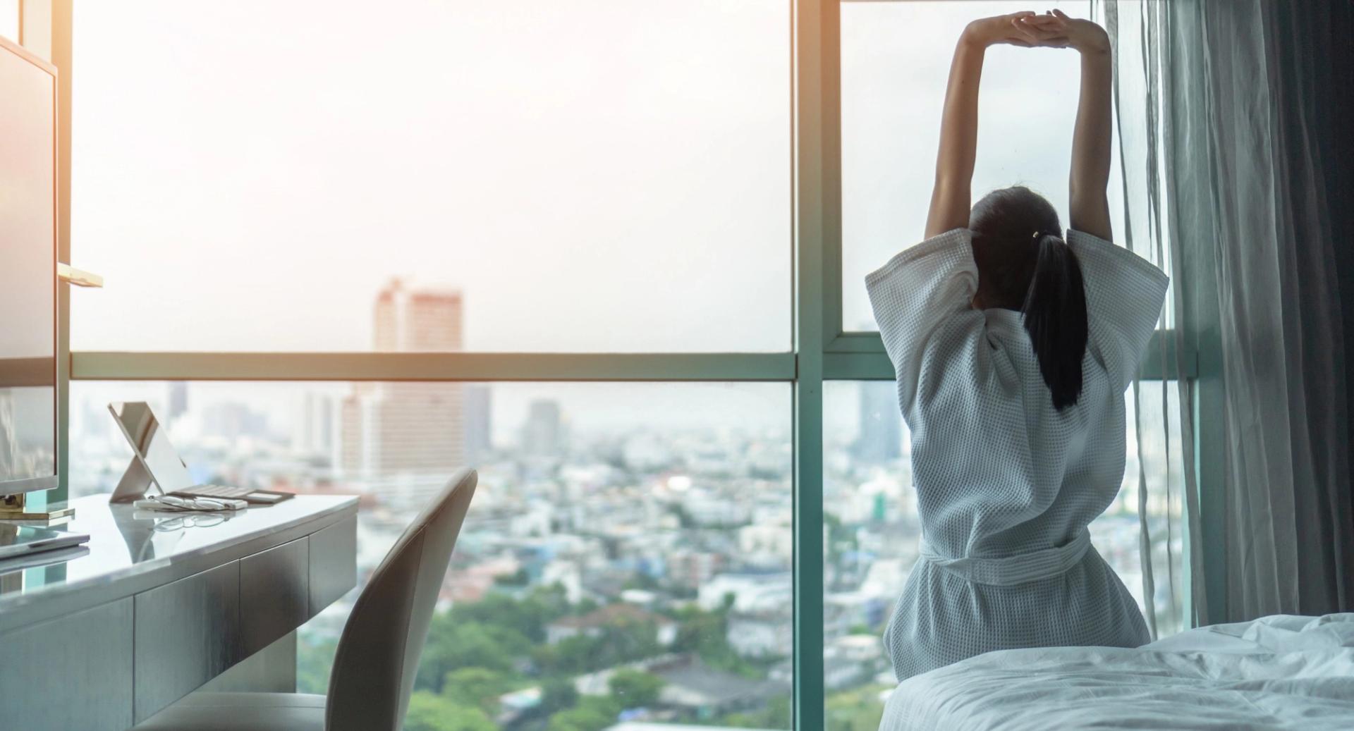 How To Improve Hotel Housekeeping Service Standards [Checklist]