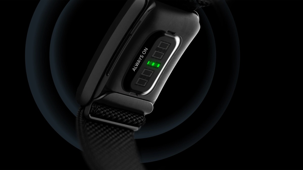 Packaging Design and Art Direction for Wearable Technology Fitness ...