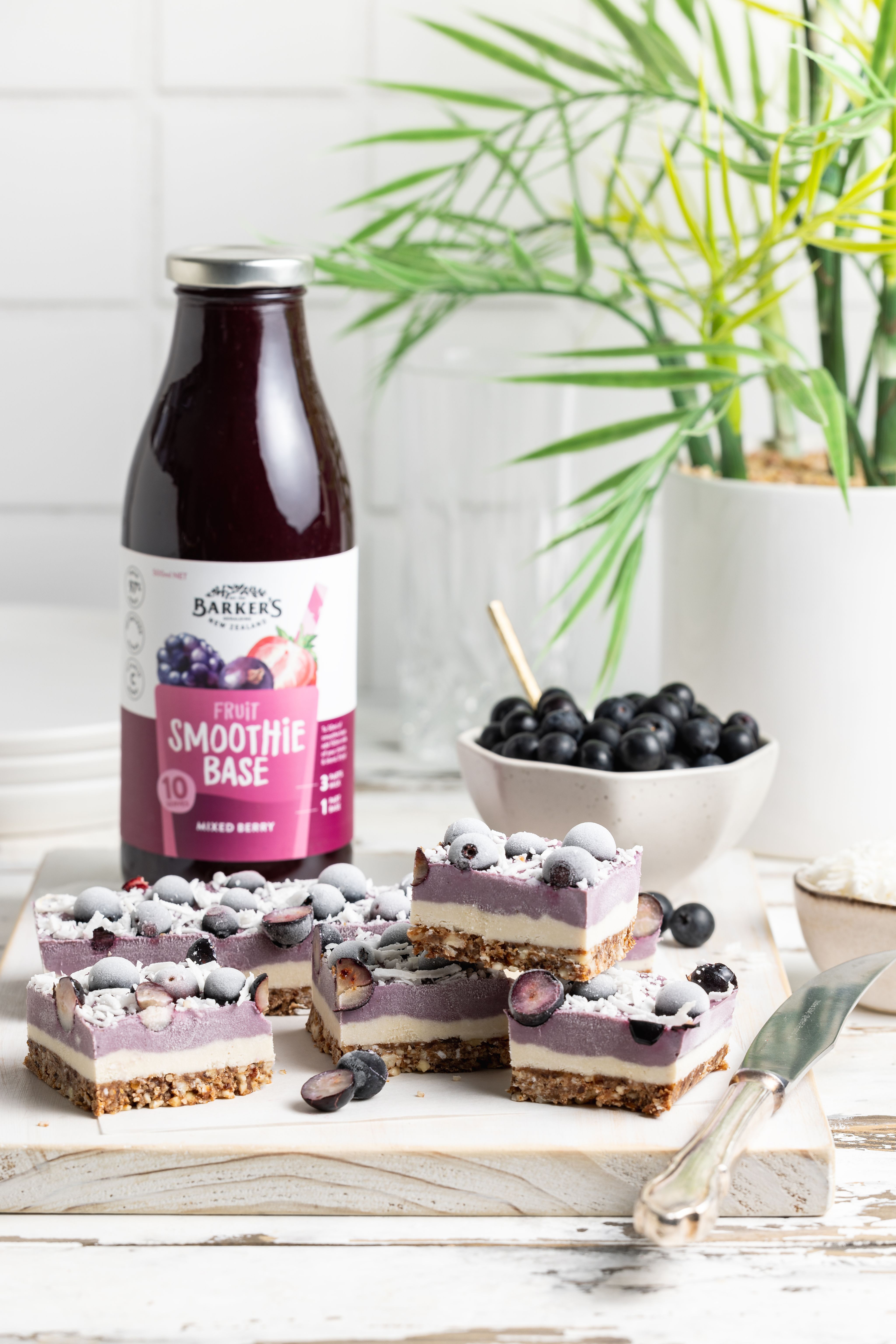 Recipes | No Bake Berry Slice