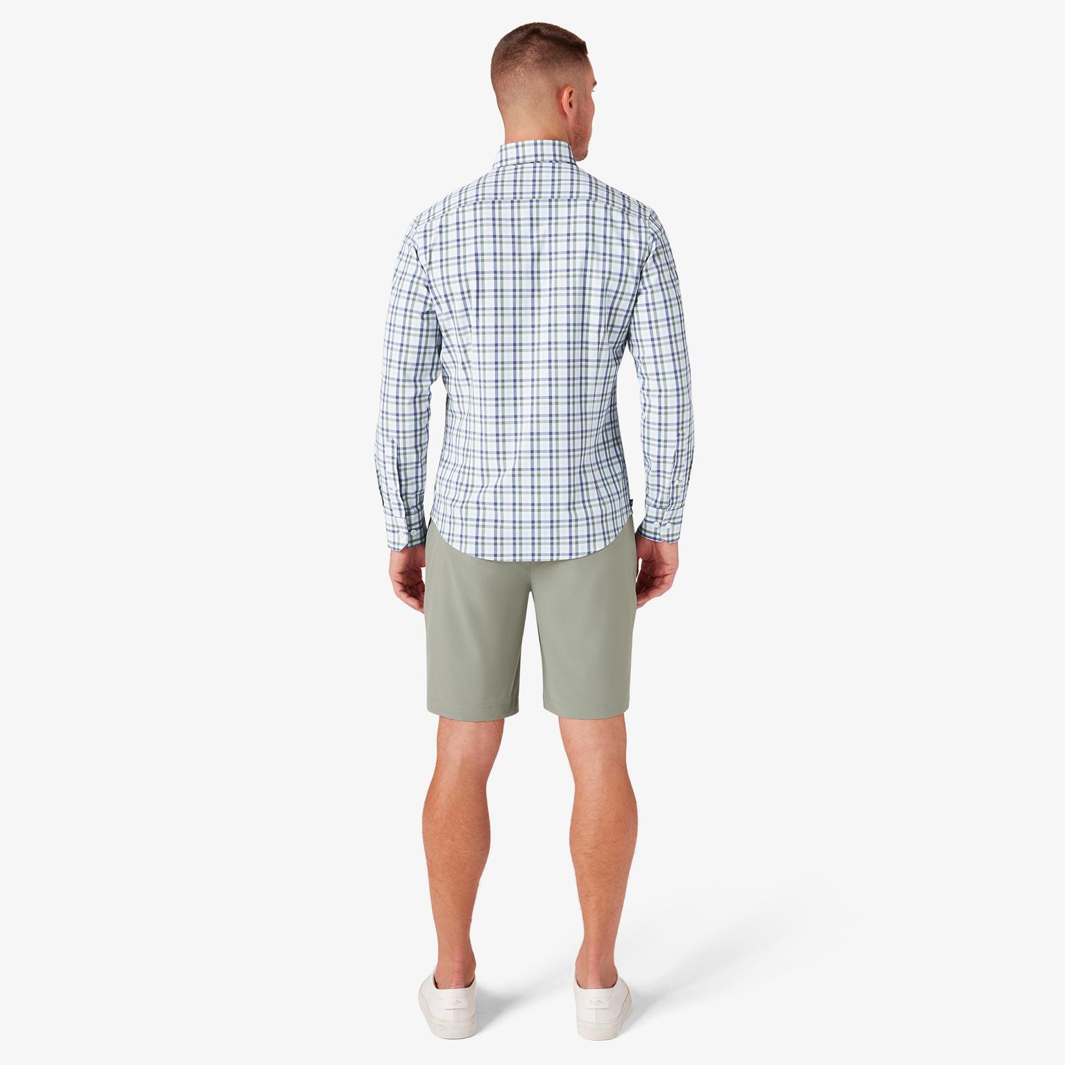 Model is 6’ 2” and is wearing a size medium, with a trim fit, at a ...