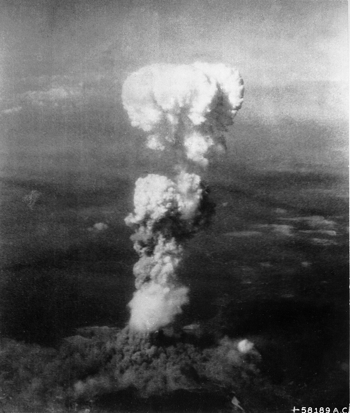 The Atomic Bomb Decision: Hiroshima and the Calculus of Mass ...