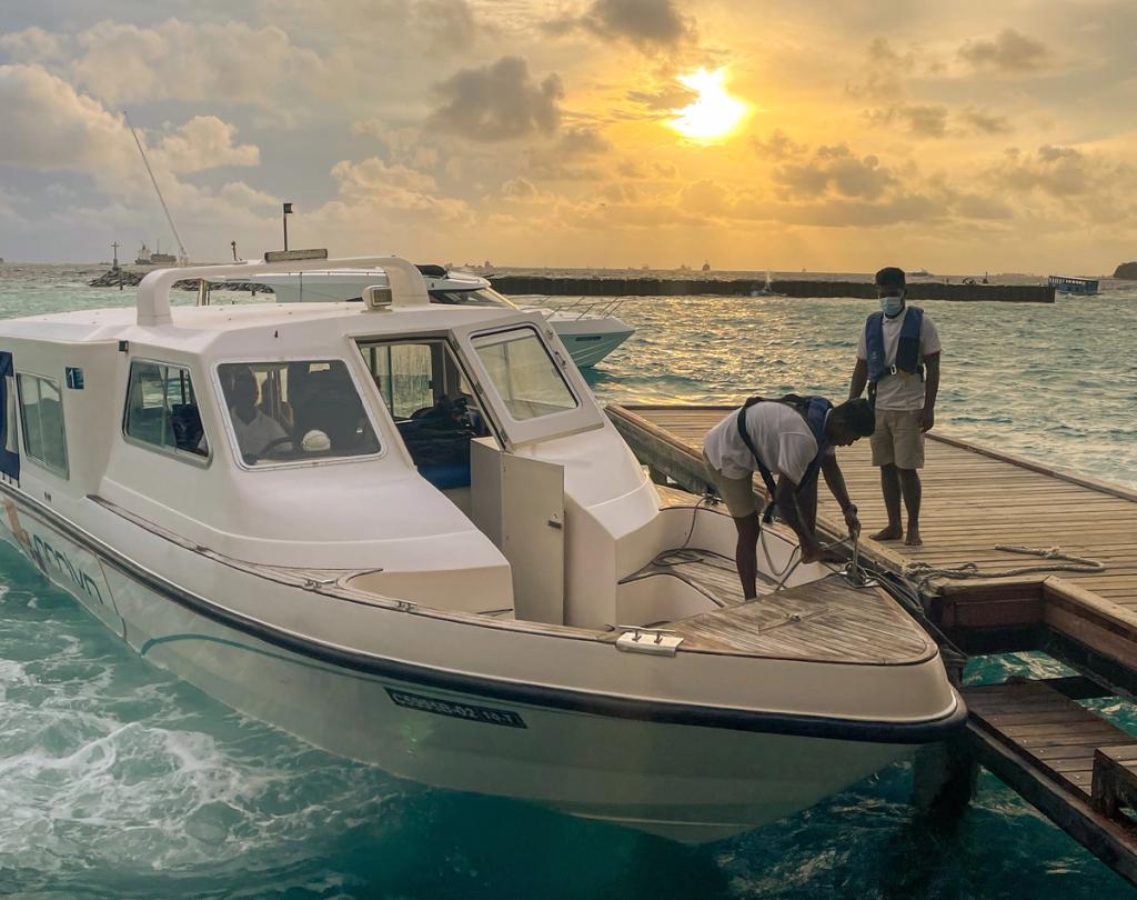 Speedboat Transfers in the Maldives | Maldives Guide