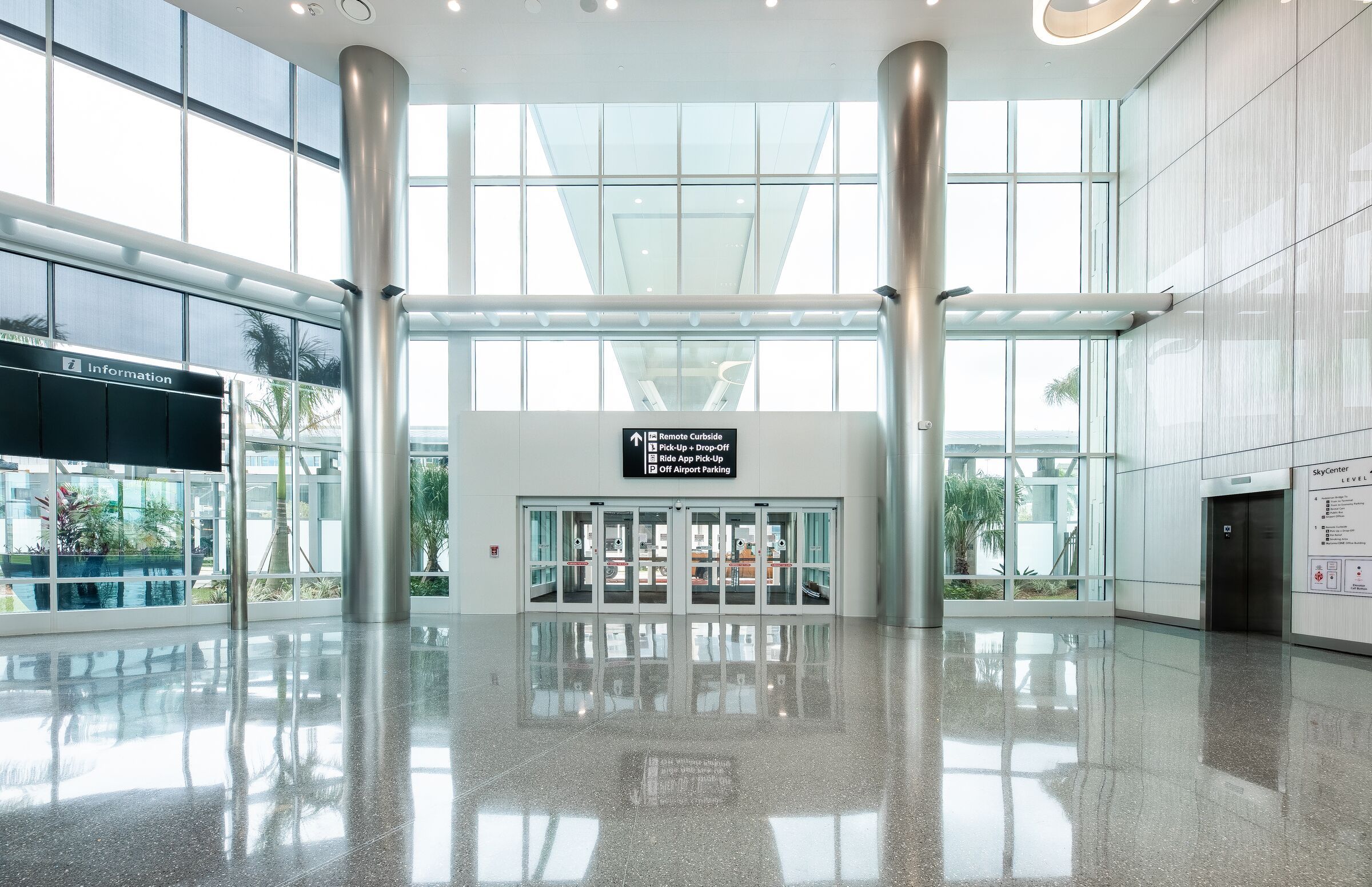 Forms+Surfaces: LEVELc Column System