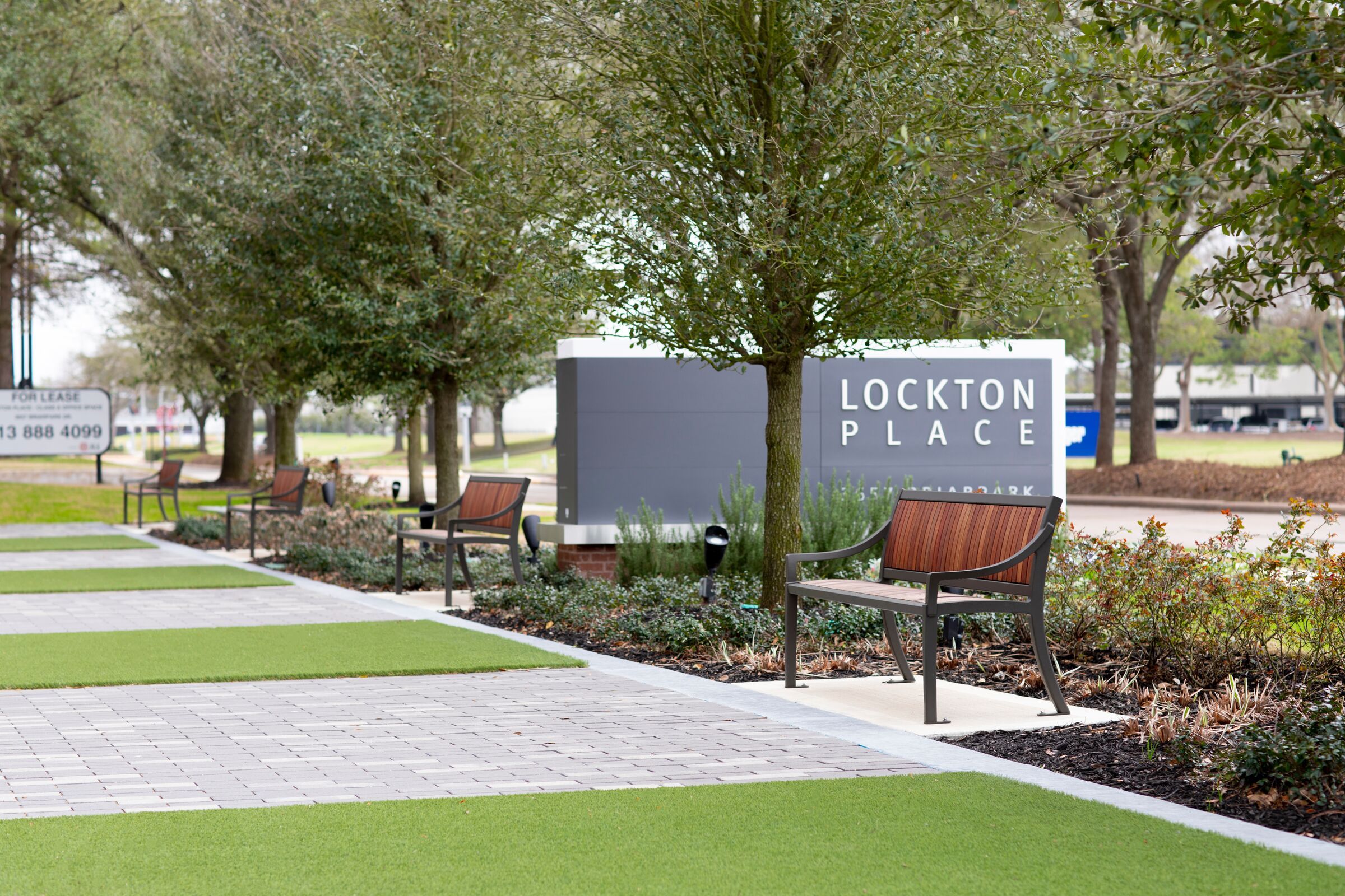Forms+Surfaces: Lockton Place