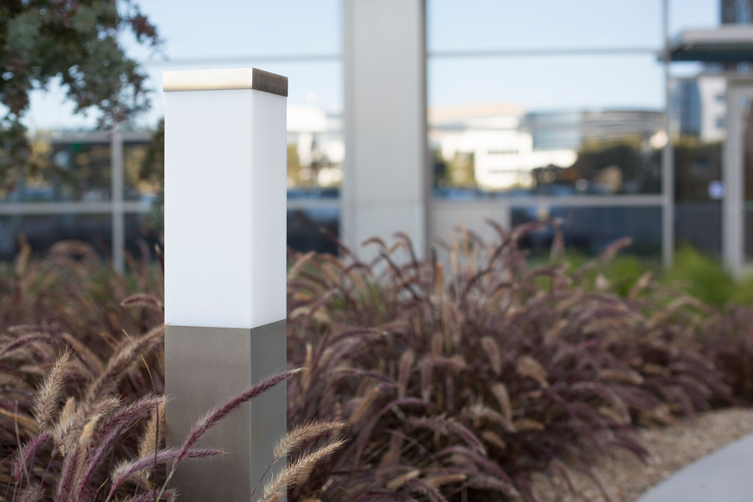 Forms+Surfaces: Rincon Bollard