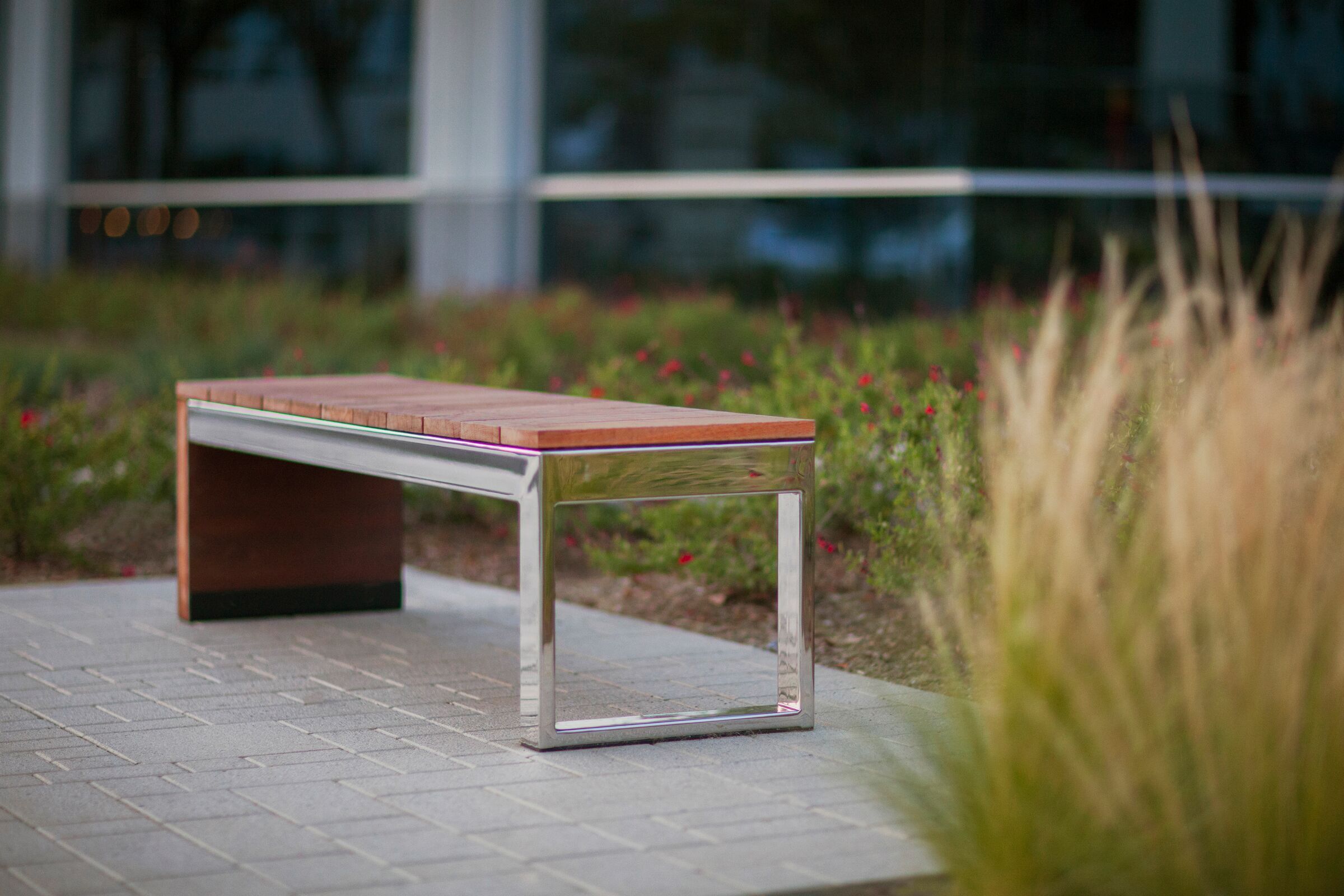 Forms+Surfaces: Duo Bench