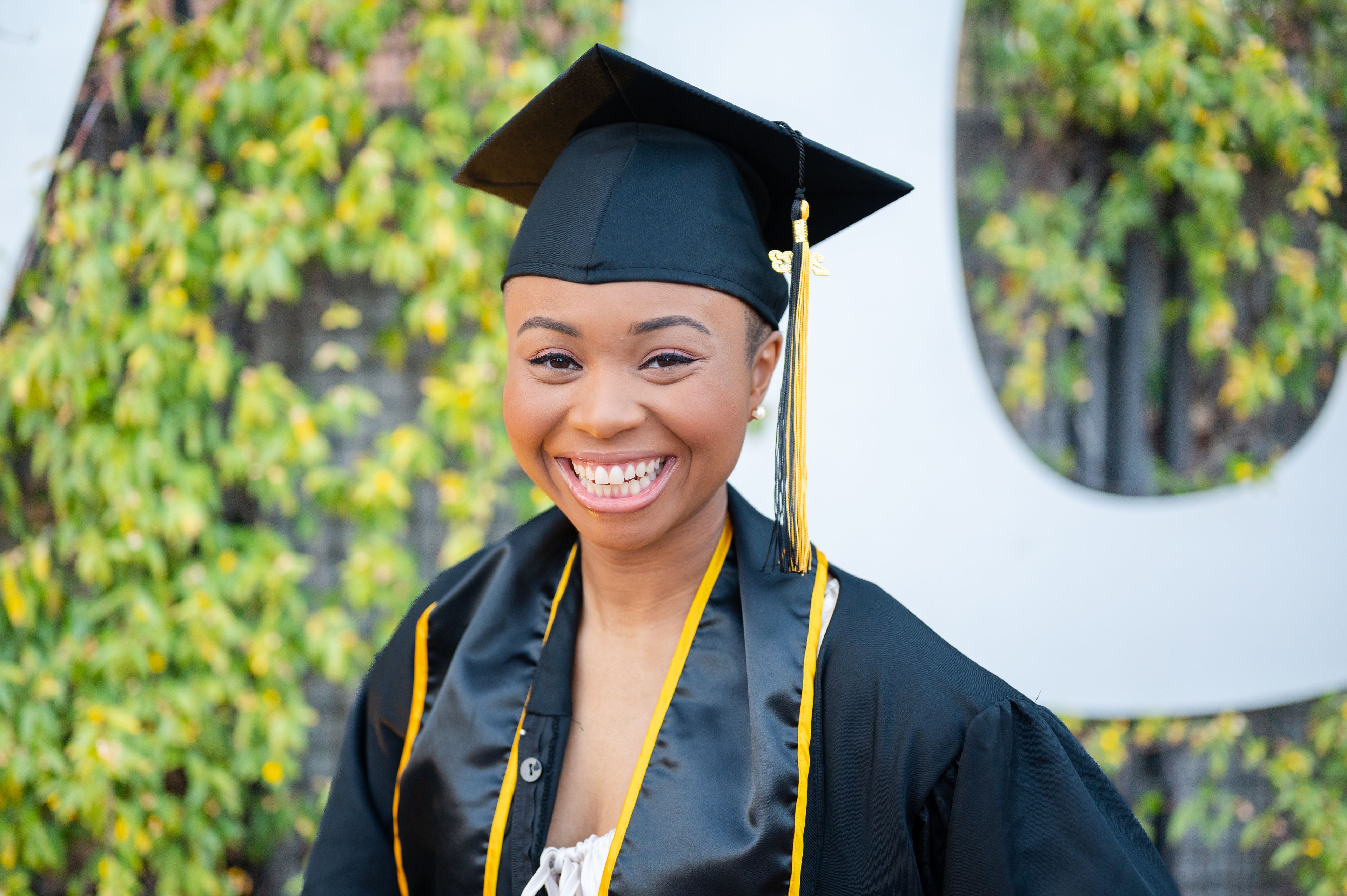 VCU Senior Amiah Brown - Caitlyn Cacioppo Photography