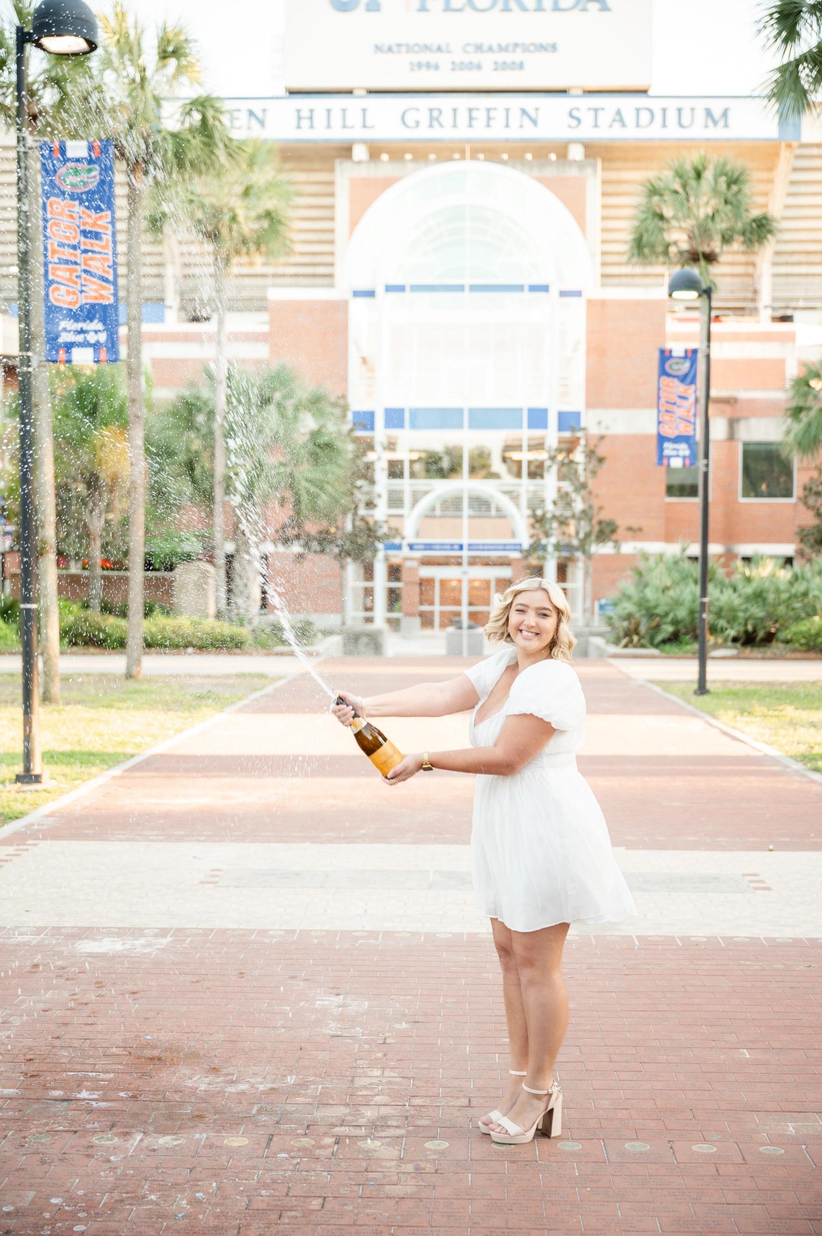 Top 5 UF Grad Photo Locations - Caitlyn Cacioppo Photography