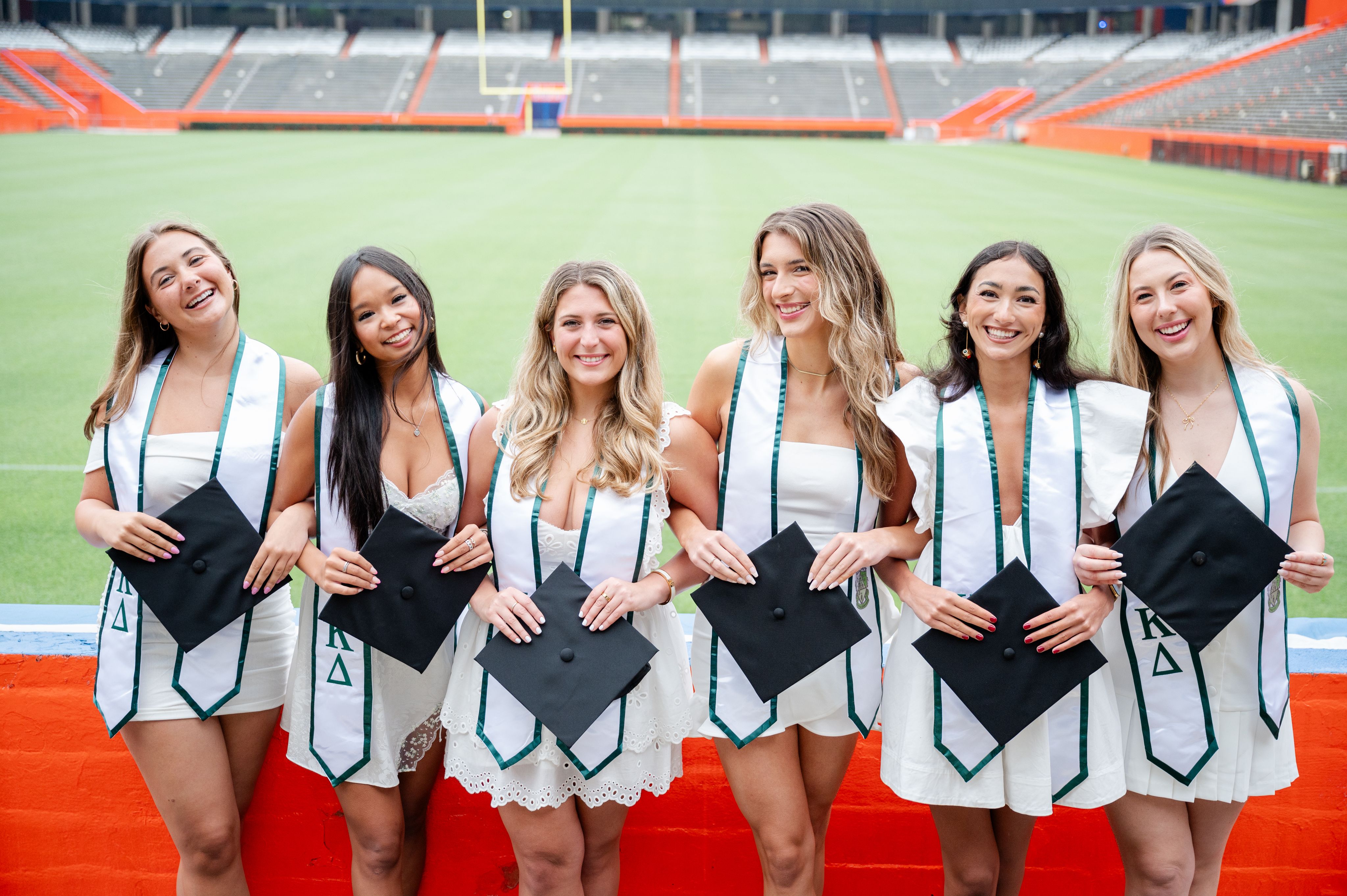 Top 5 UF Grad Photo Locations - Caitlyn Cacioppo Photography