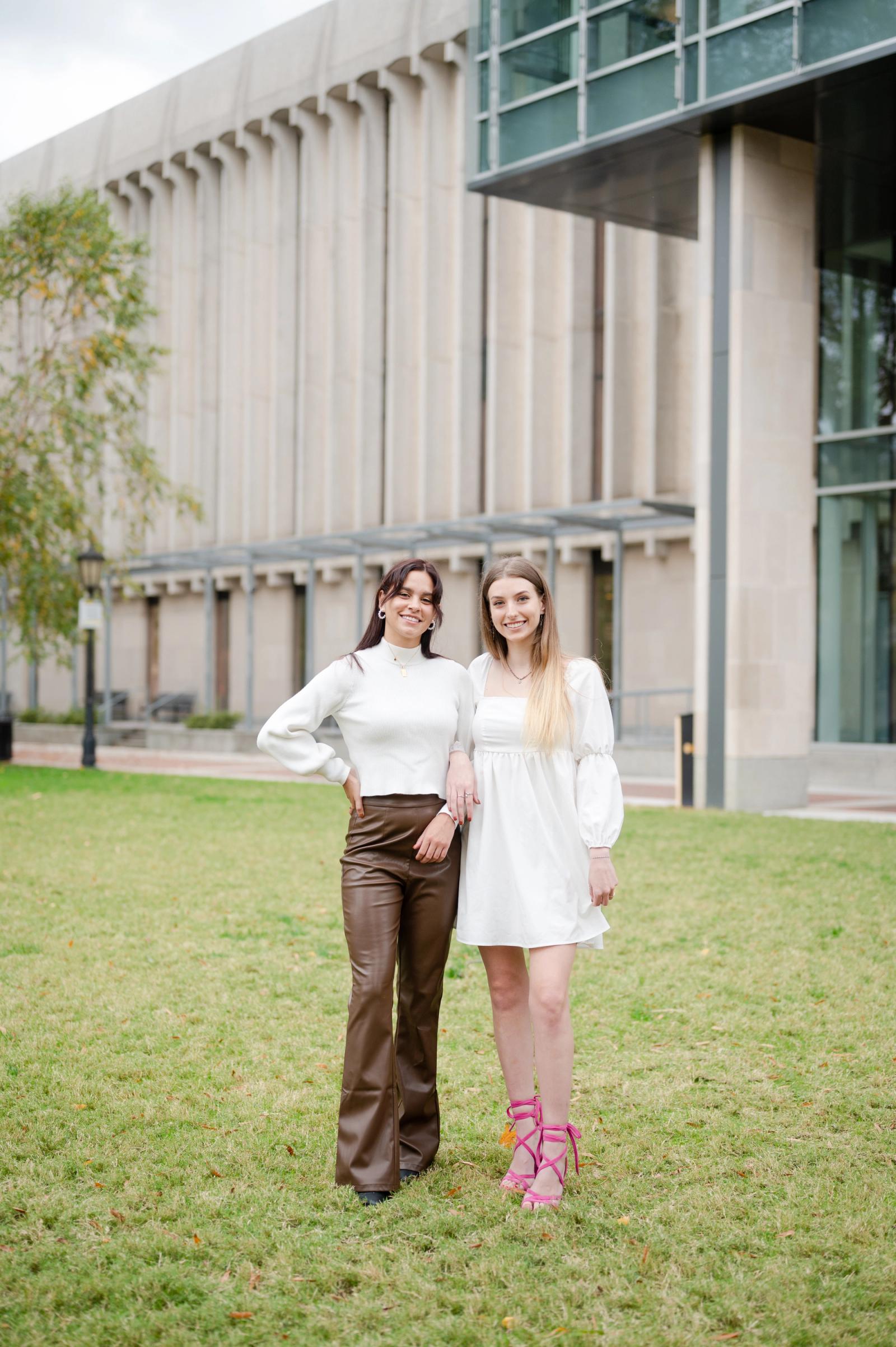 VCU Senior Photos Carley Harrison - Caitlyn Cacioppo Photography