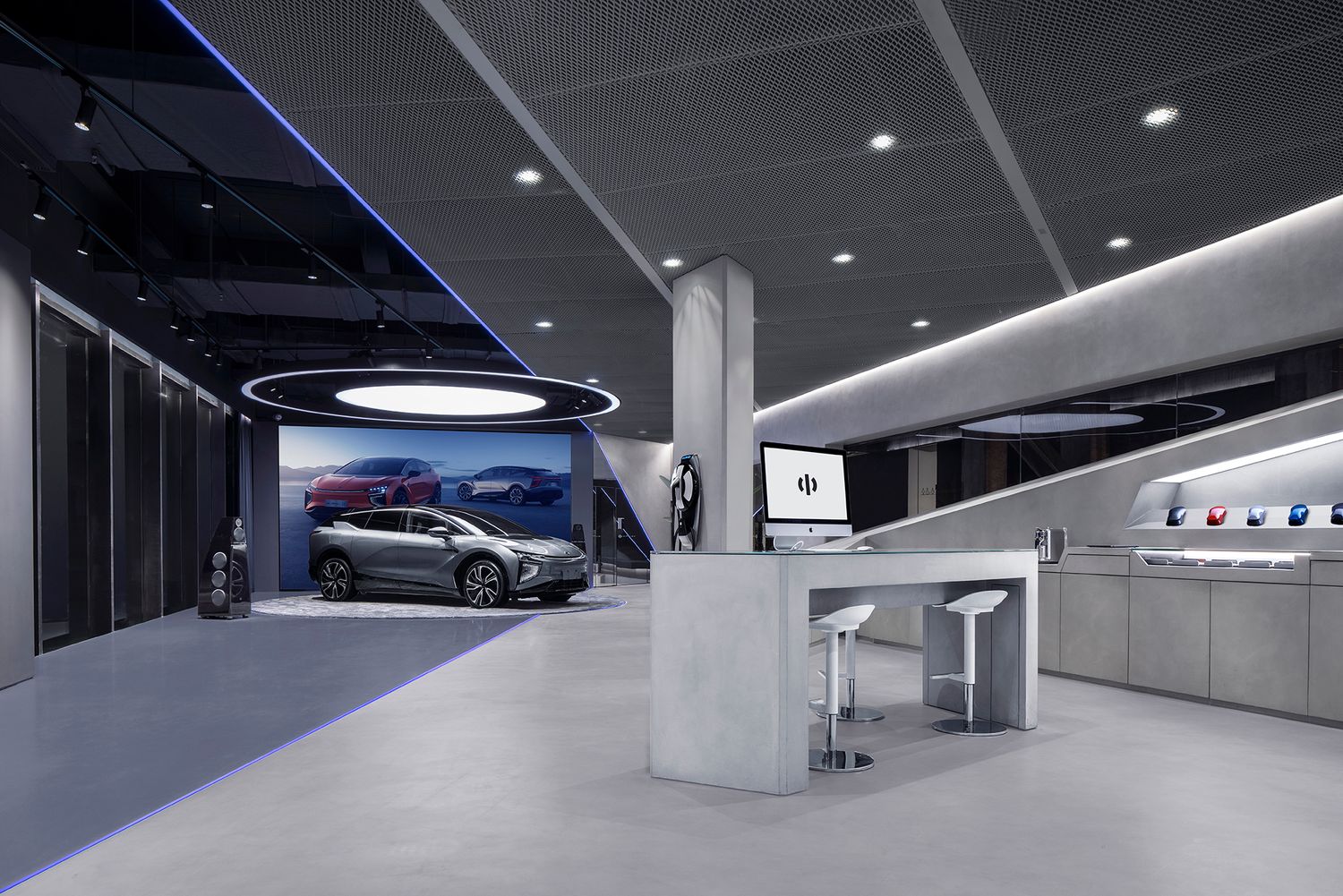 HUMAN HORIZONS – GRAFT