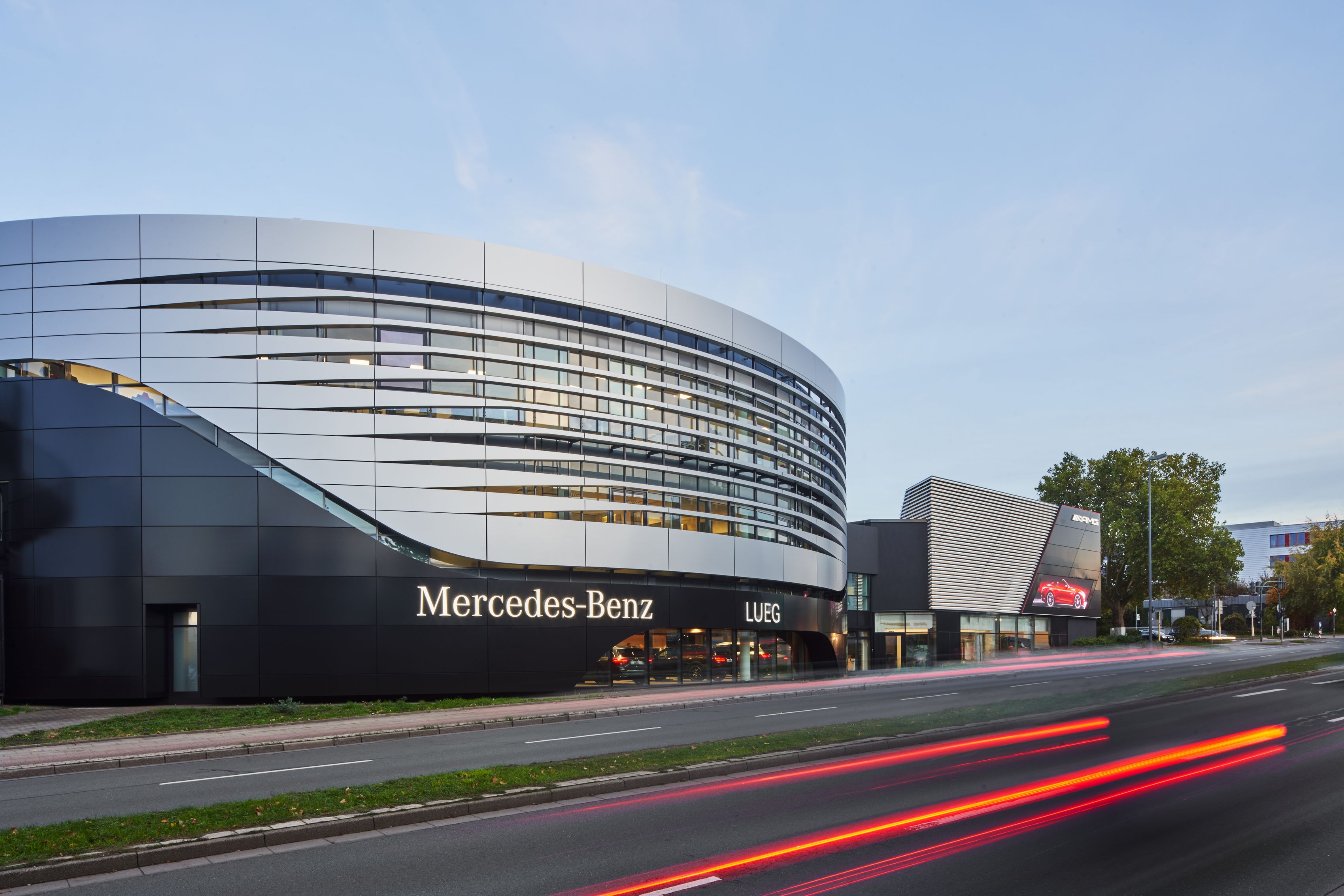 Internationales Retail Design Mercedes-Benz – GRAFT