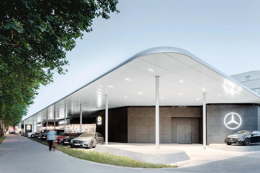 International Retail Design Mercedes-Benz – GRAFT