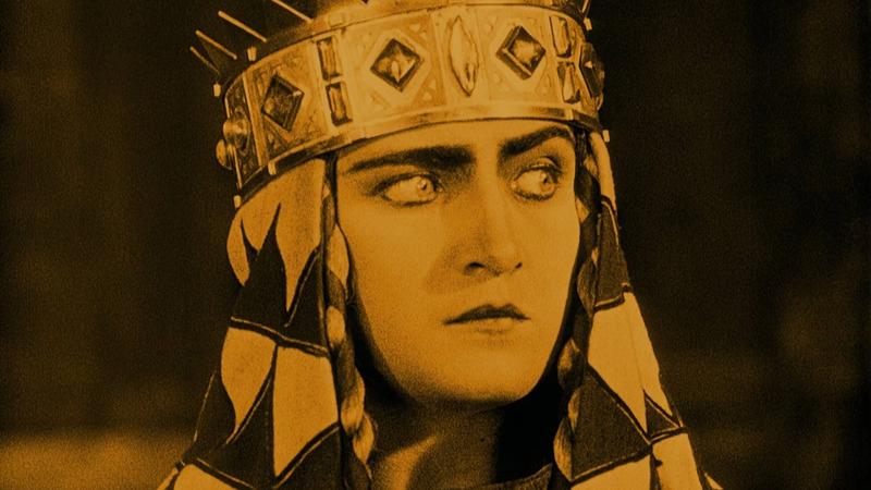 Kringla heimsins | Klassekampen