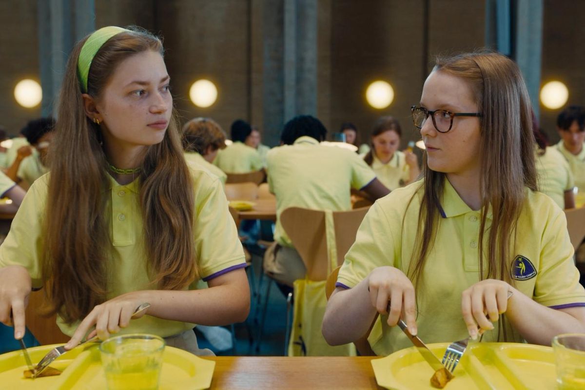 Melding: «Den sorte svane» landar i den nordiske andedammen for å ...