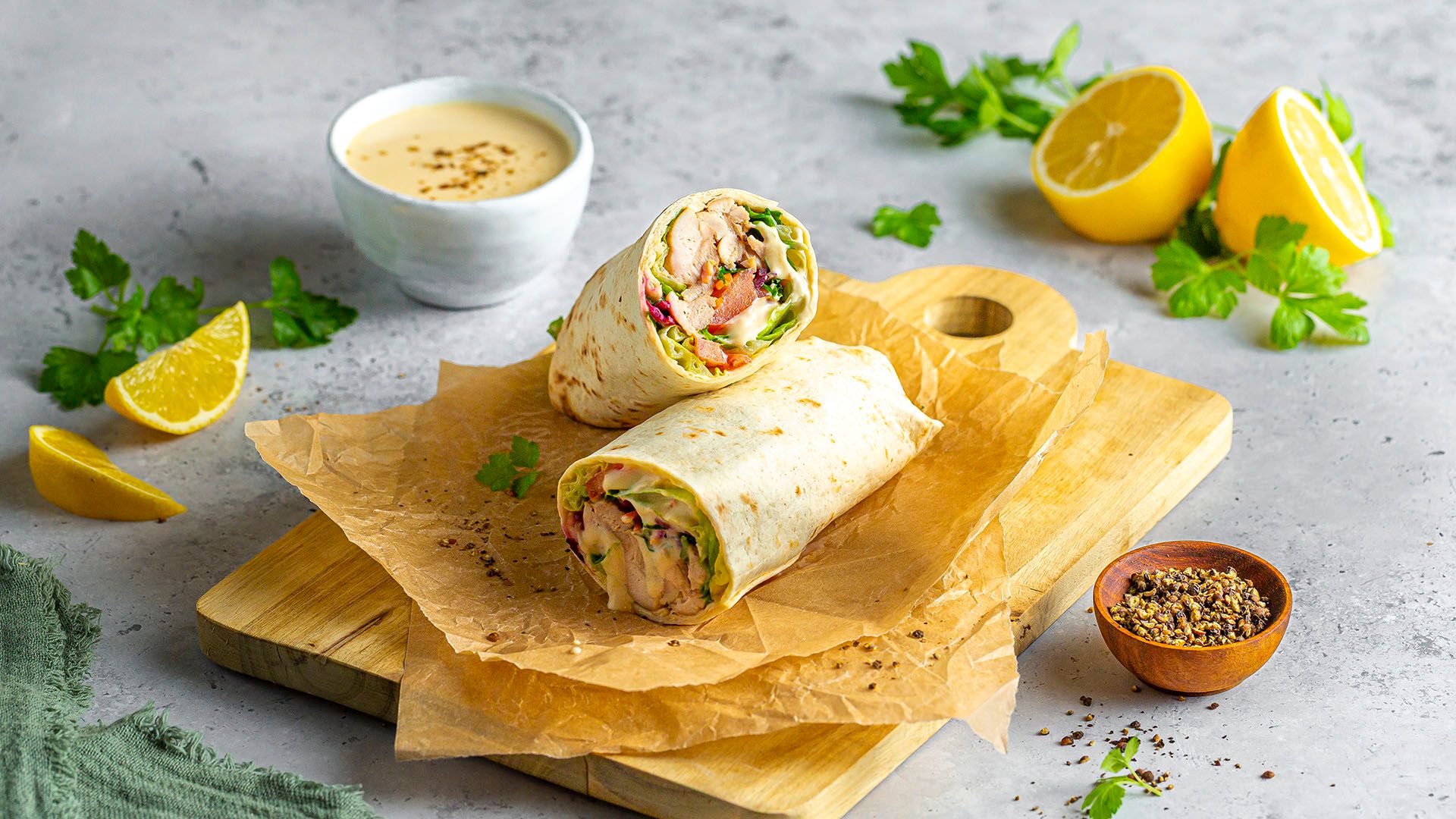 Smakfull wrap med umami-dressing | KIWI