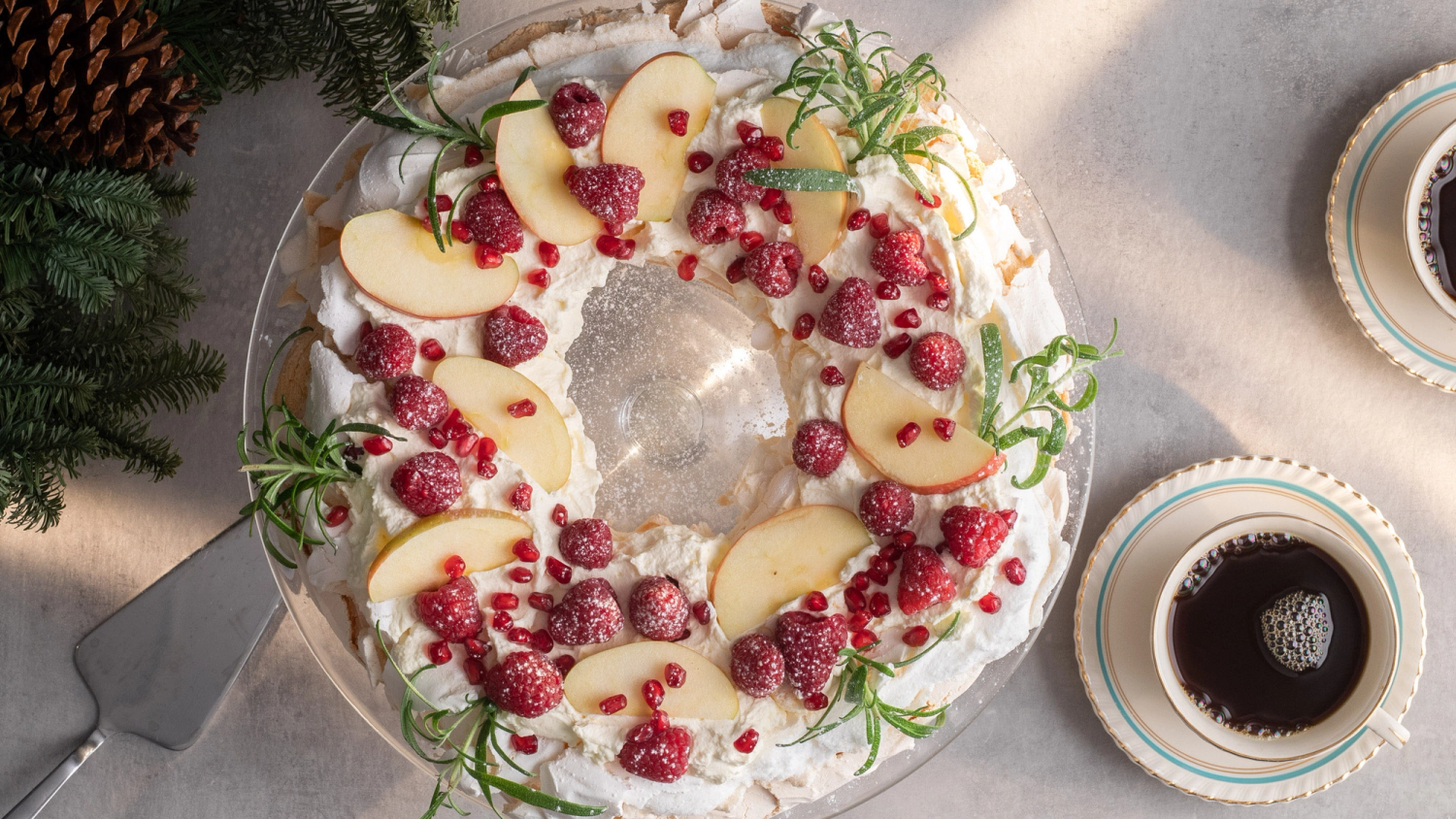 4 enkle oppskrifter på kaker til jul | KIWI